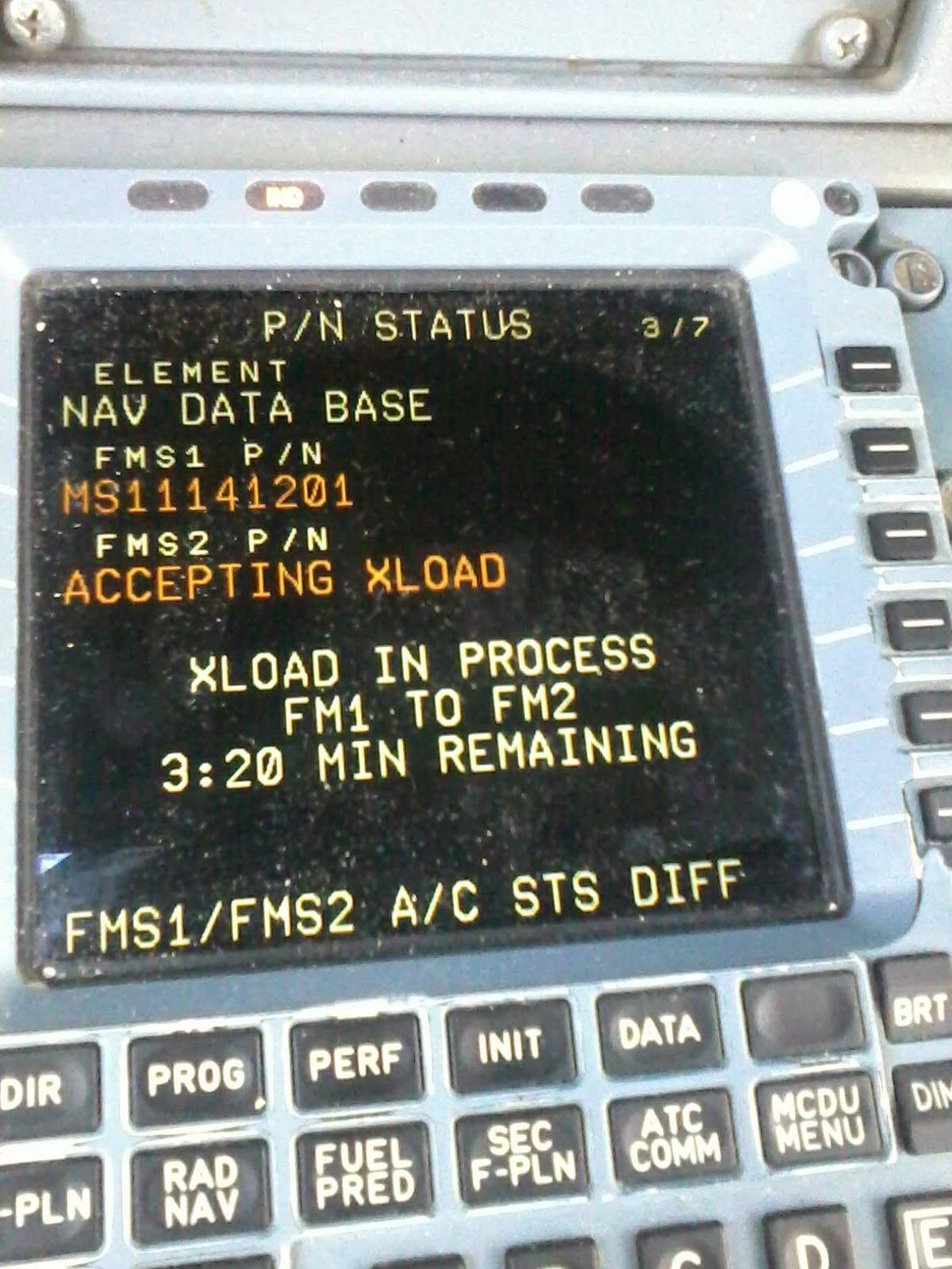 A320 NAV Database Update : 4 Steps (with Pictures) - Instructables
