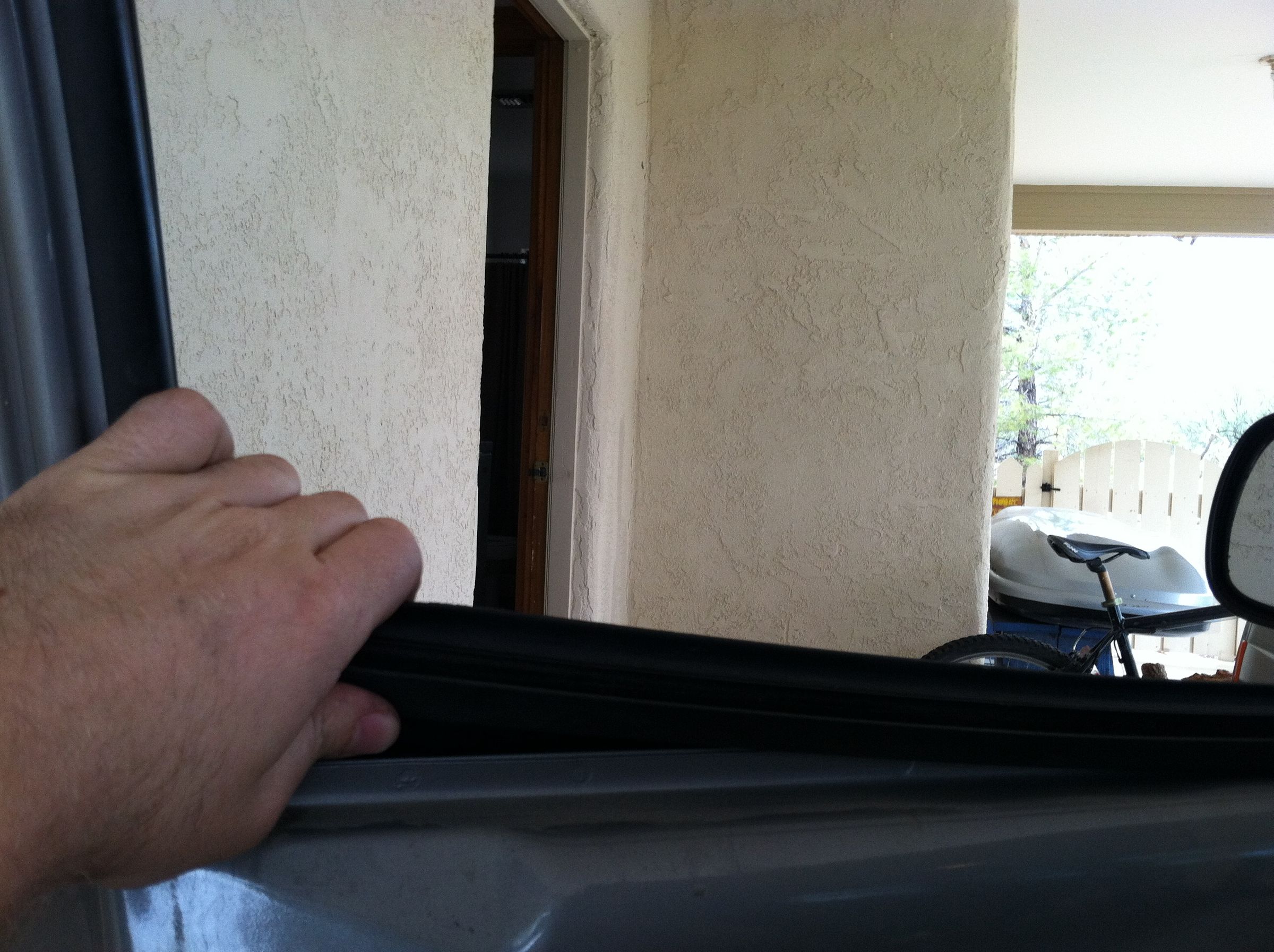 Replace the Window Regulator in a Jeep Cherokee : 14 Steps - Instructables