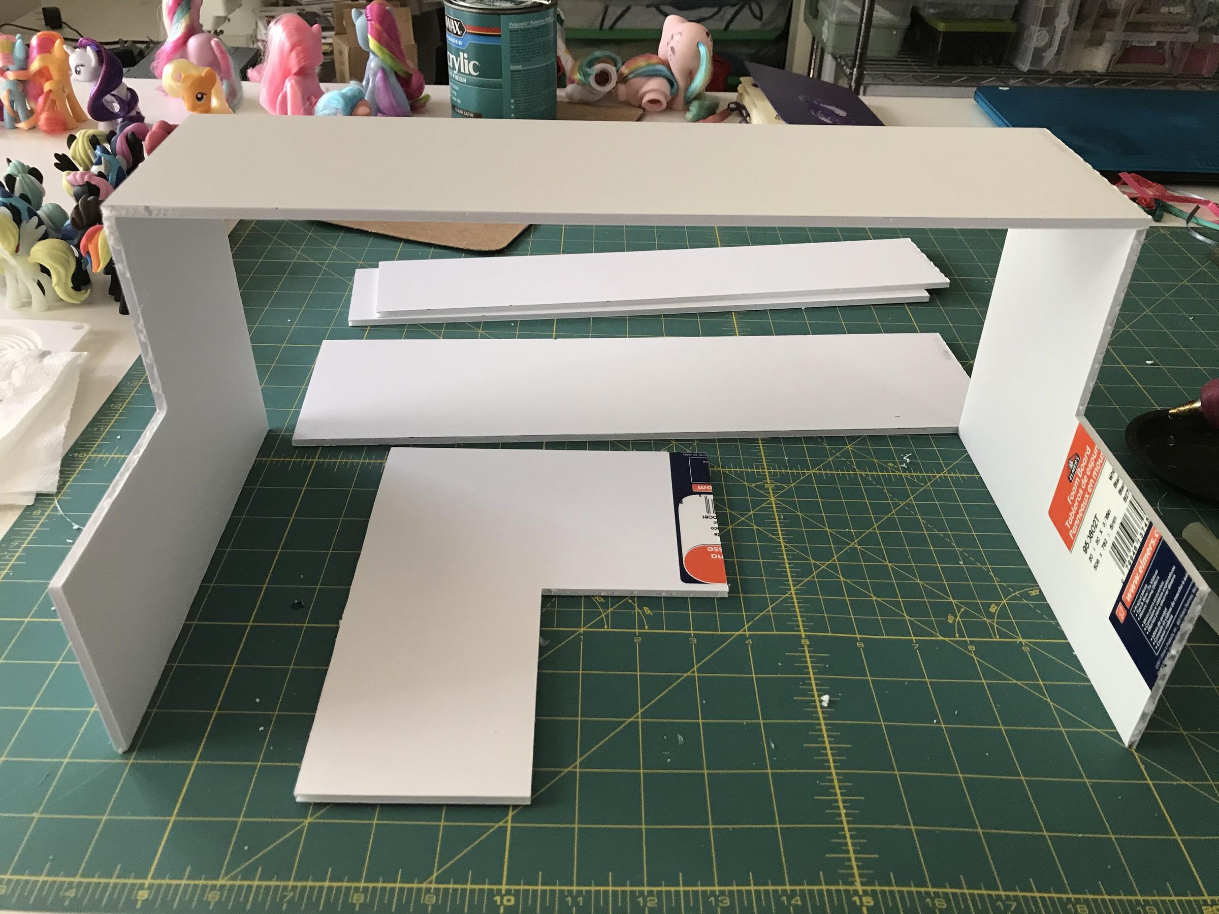 How to Make Display Risers From Foam Board : 8 Steps (with Pictures ...
