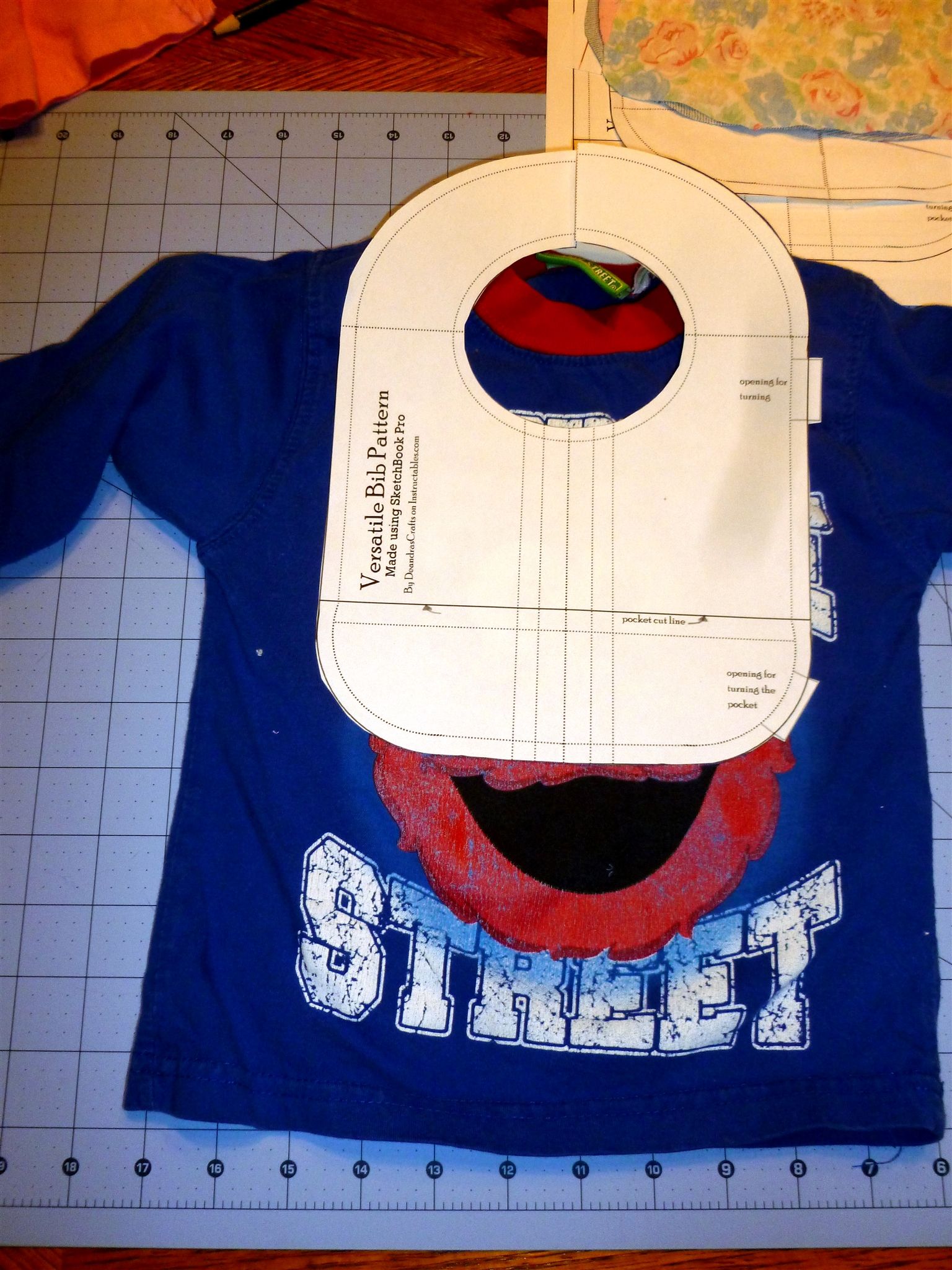 Recycled Clothes Bib With Versatile Pattern : 7 Steps (with Pictures ...