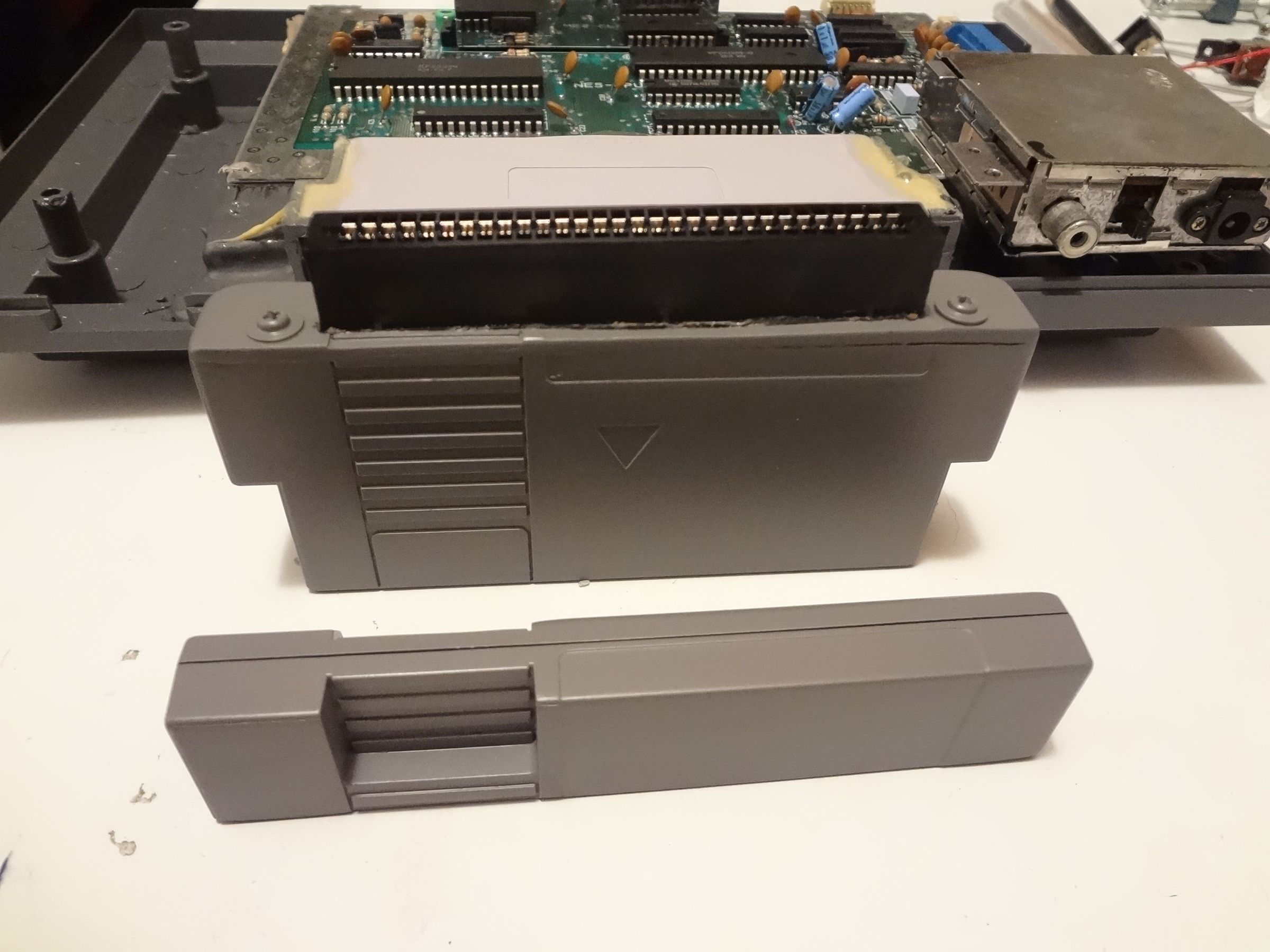 Nintendo (NES) Side Loader Build Using Game Genie Connector. : 11 Steps ...