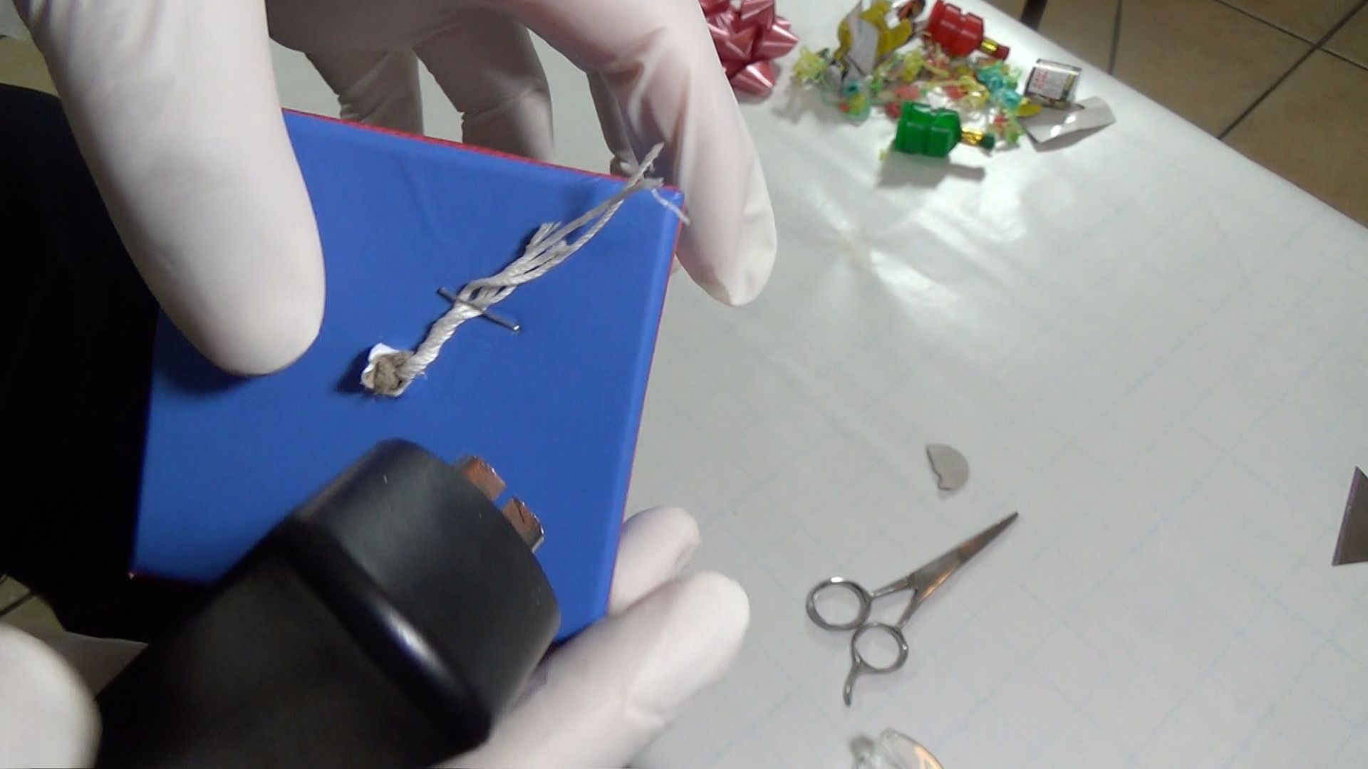 10 Christmas Gift Pranks You Can Do on Family and Friends! : 10 Steps ...