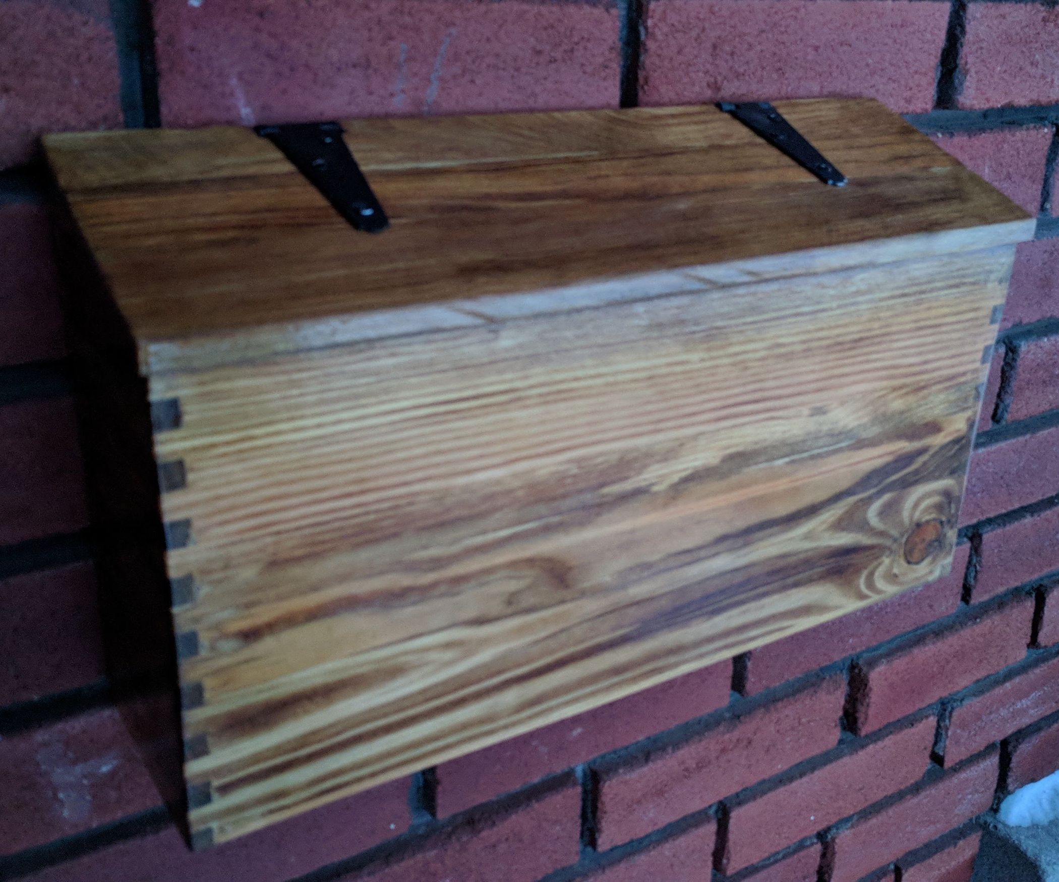 Pallet Wood Mailbox : 8 Steps (with Pictures) - Instructables
