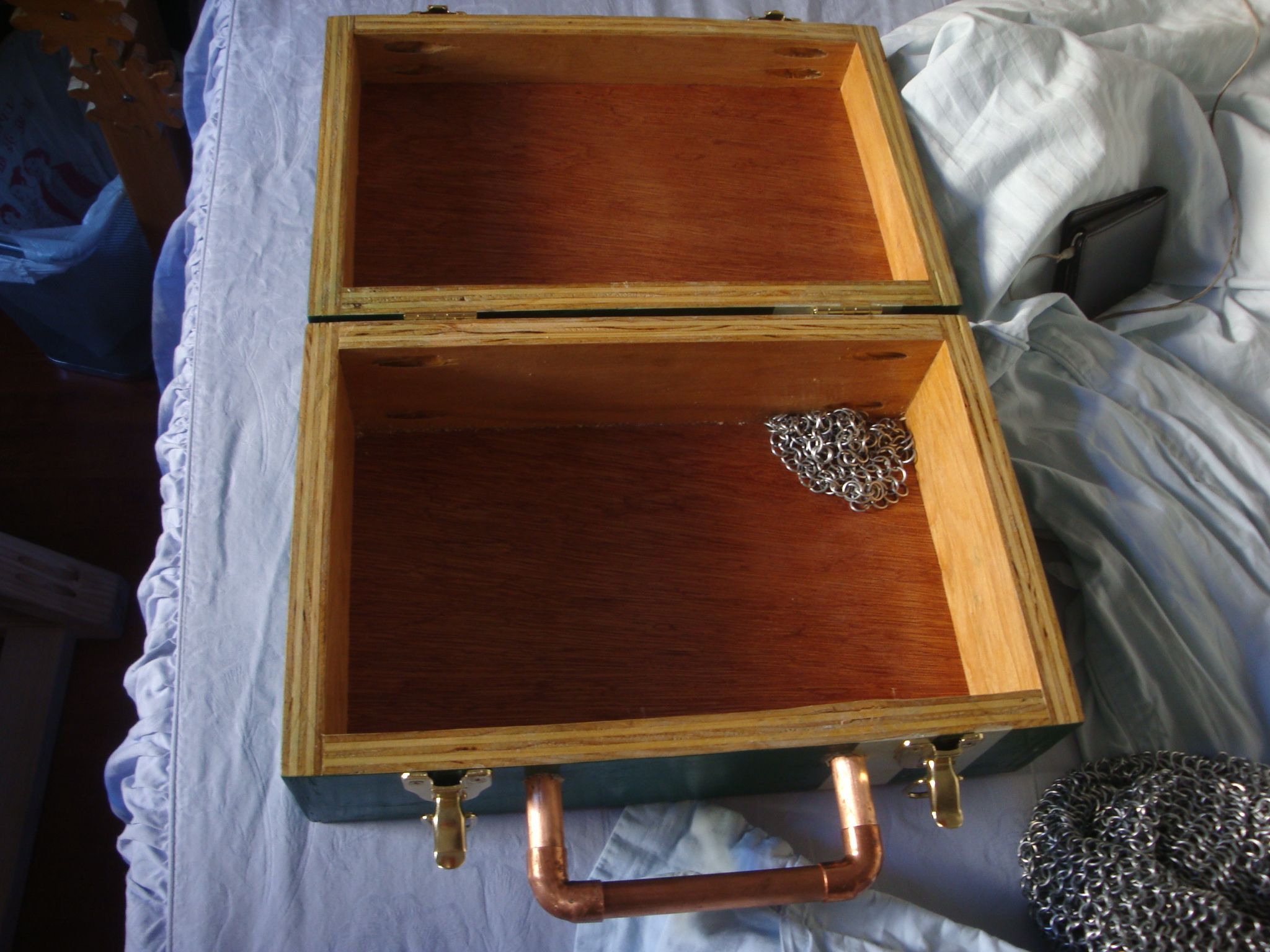 Wooden Suitcase : 10 Steps (with Pictures) - Instructables