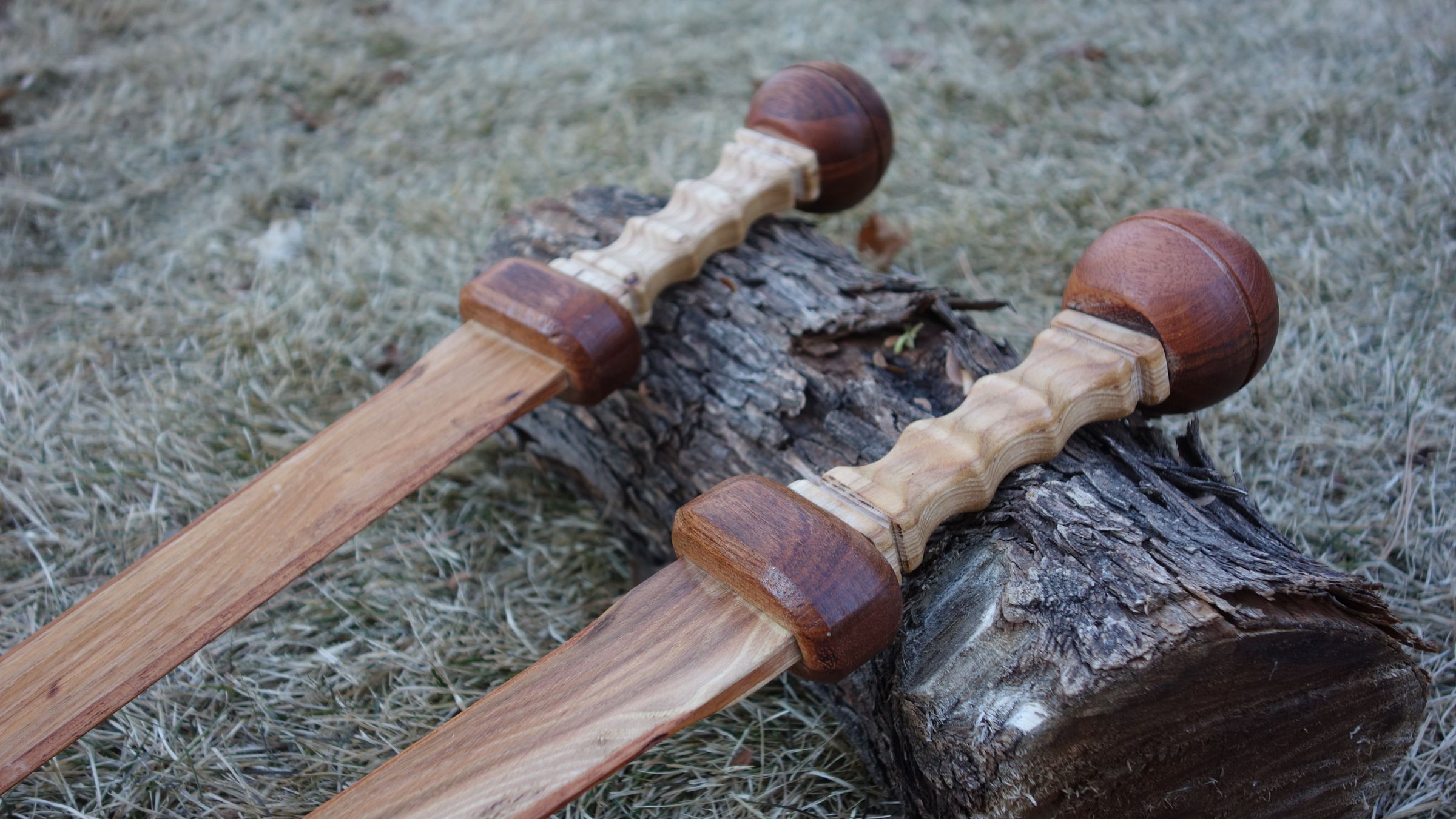 Wooden Gladius Swords : 7 Steps (with Pictures) - Instructables