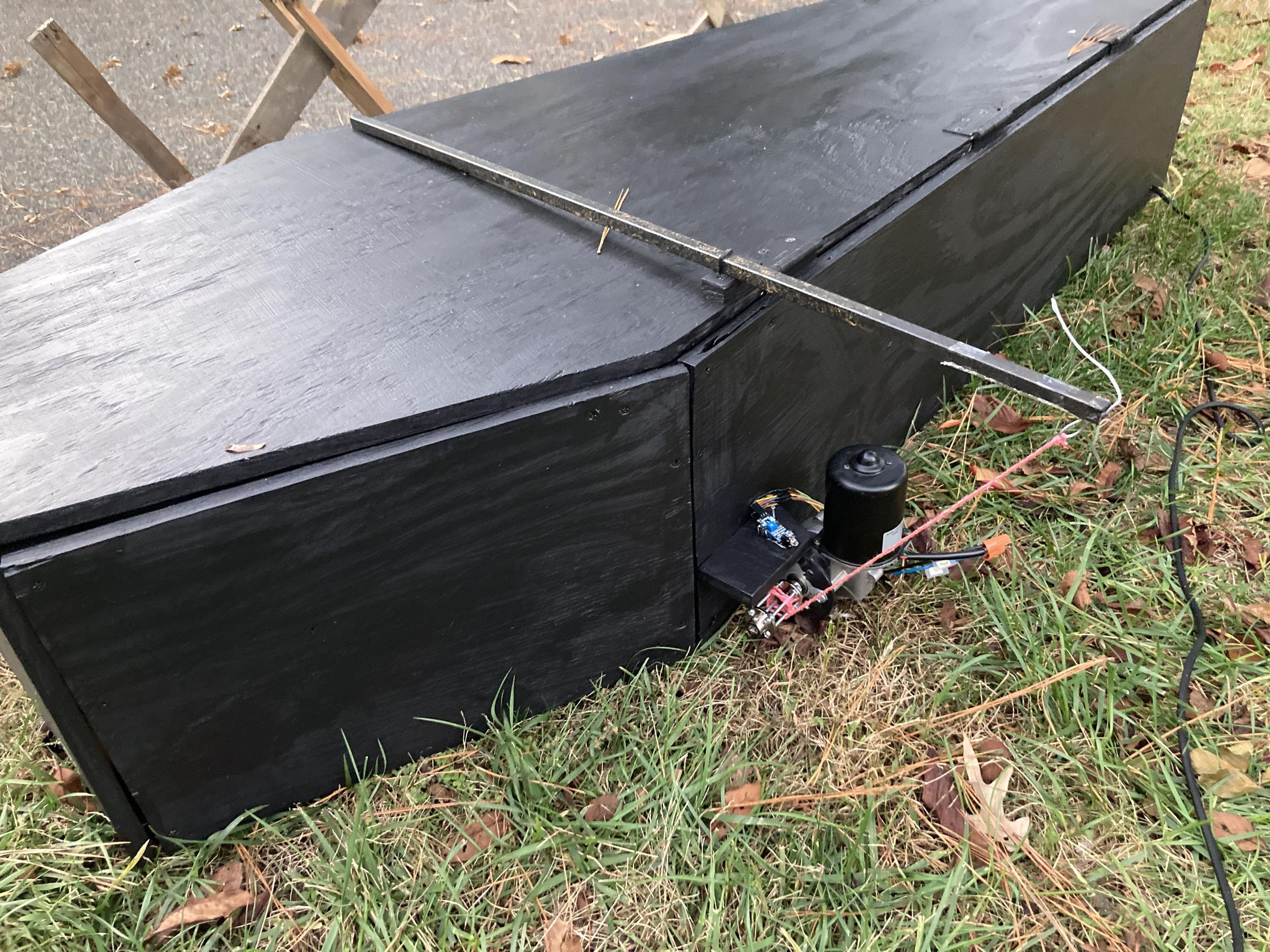 Arduino Motorized Opening Coffin for Halloween : 24 Steps - Instructables