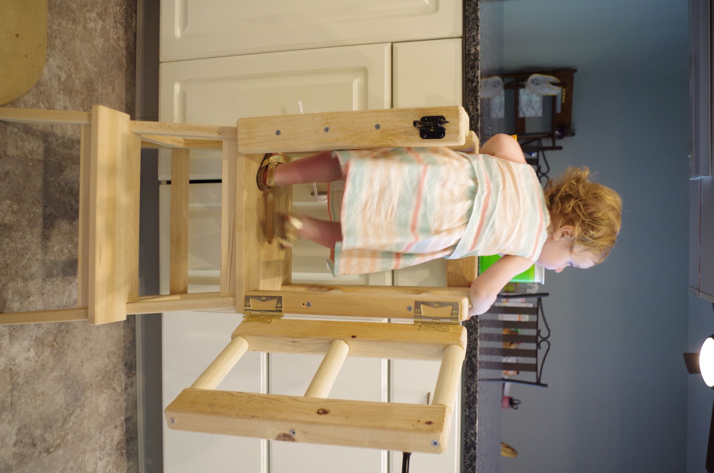 Kitchen Helper Tower : 8 Steps (with Pictures) - Instructables