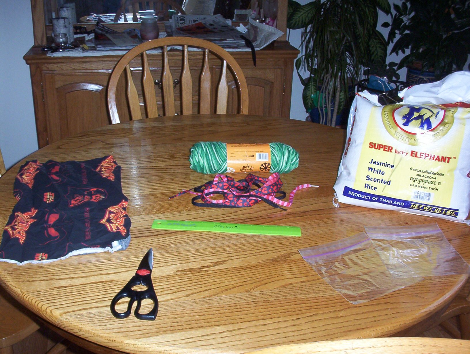 How to Make Homemade Practice Poi : 8 Steps (with Pictures) - Instructables