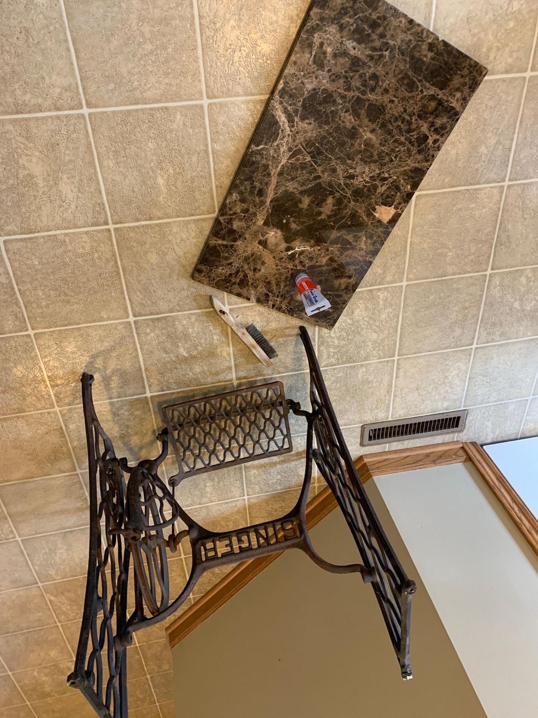 Antique Singer Sewing Machine Turned Table! - Instructables