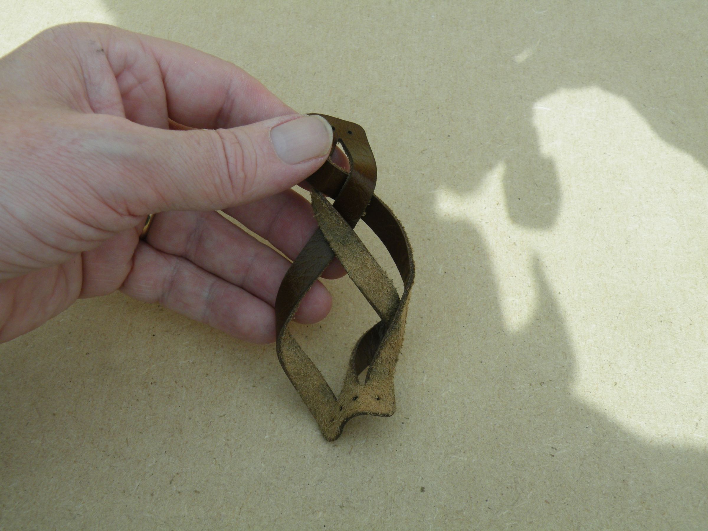 Plaited Leather Woggle : 8 Steps (with Pictures) - Instructables