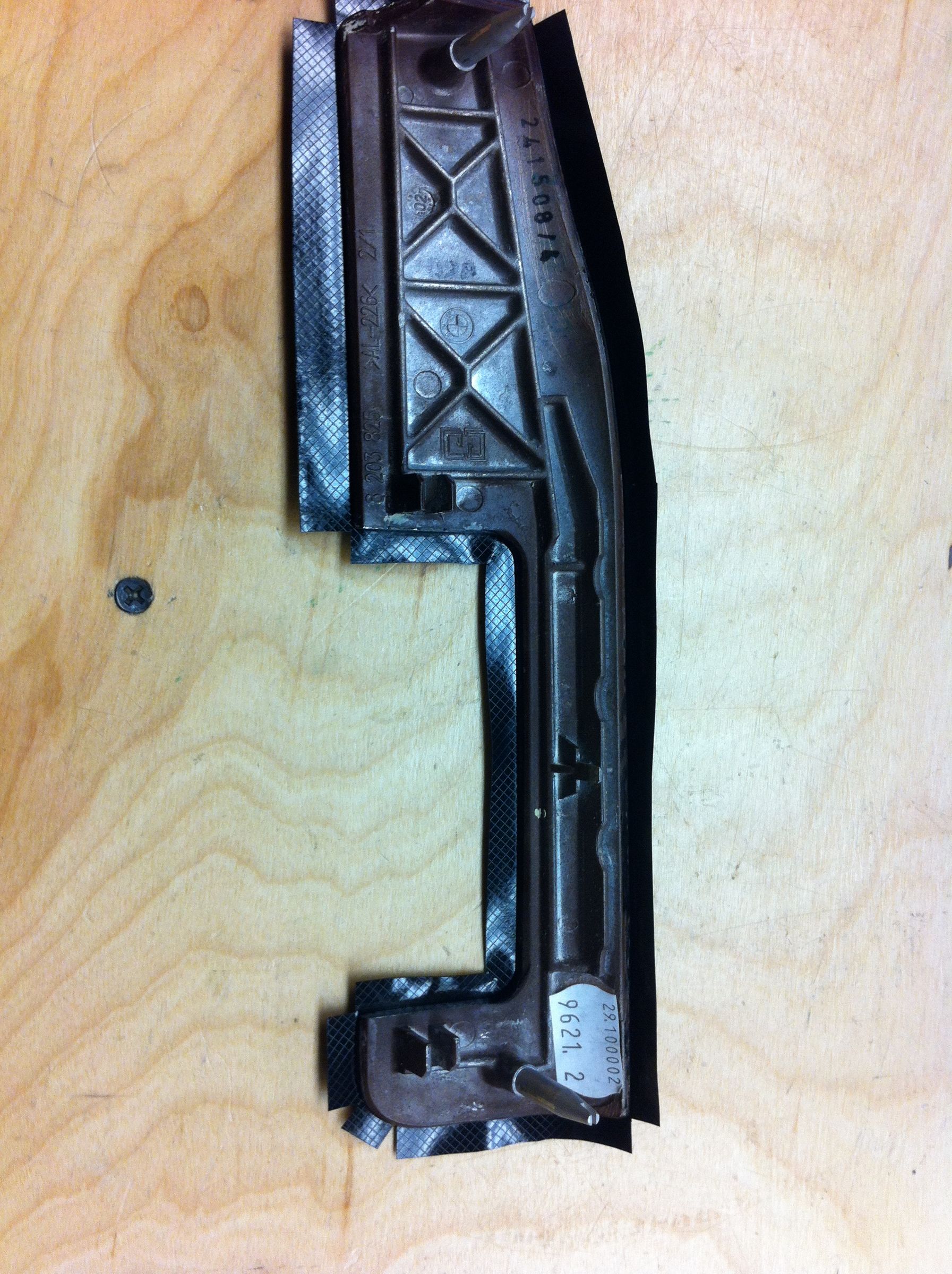 How to Wrap Your Interior Trim With 3M Carbon Fiber Vinyl : 4 Steps ...