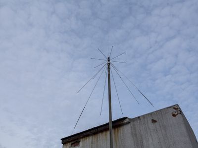 Urban Rooftop Ham Radio Antenna : 8 Steps (with Pictures) - Instructables