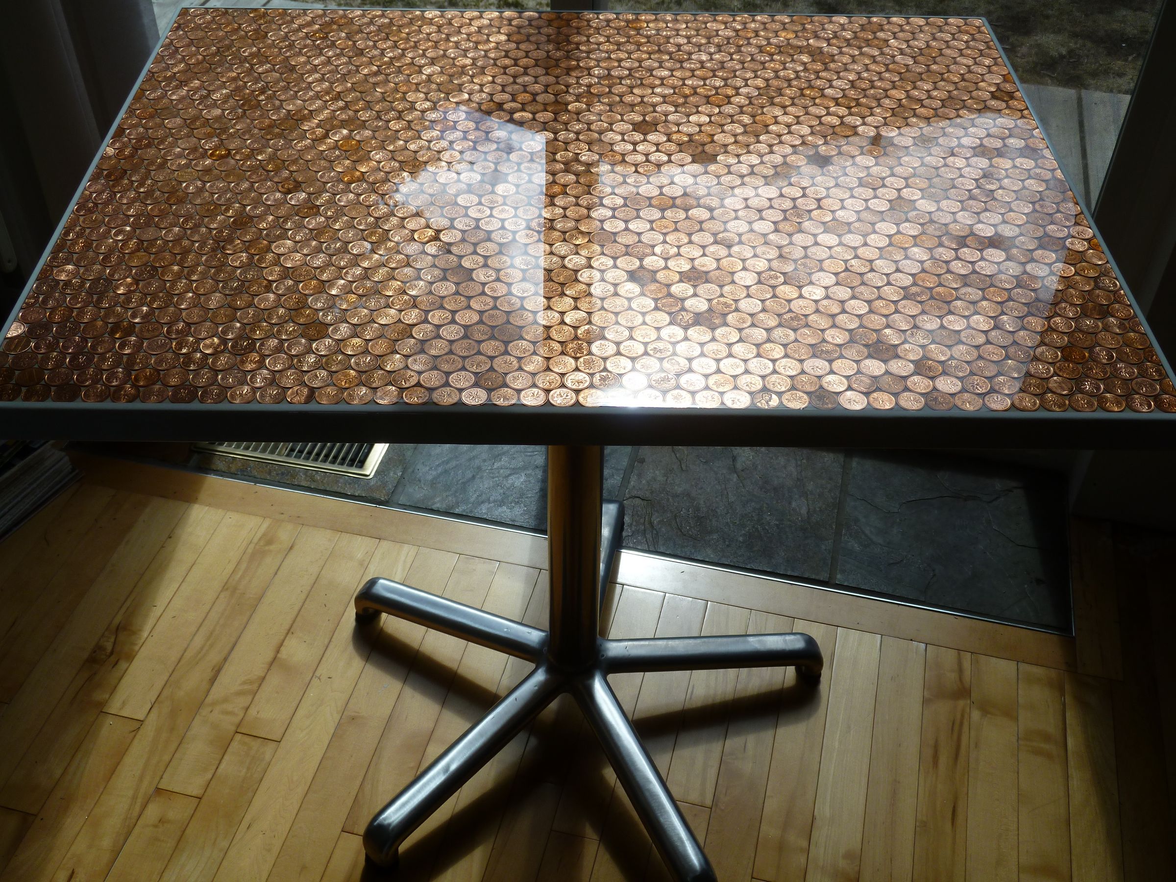 PENNY TABLE : 4 Steps (with Pictures) - Instructables