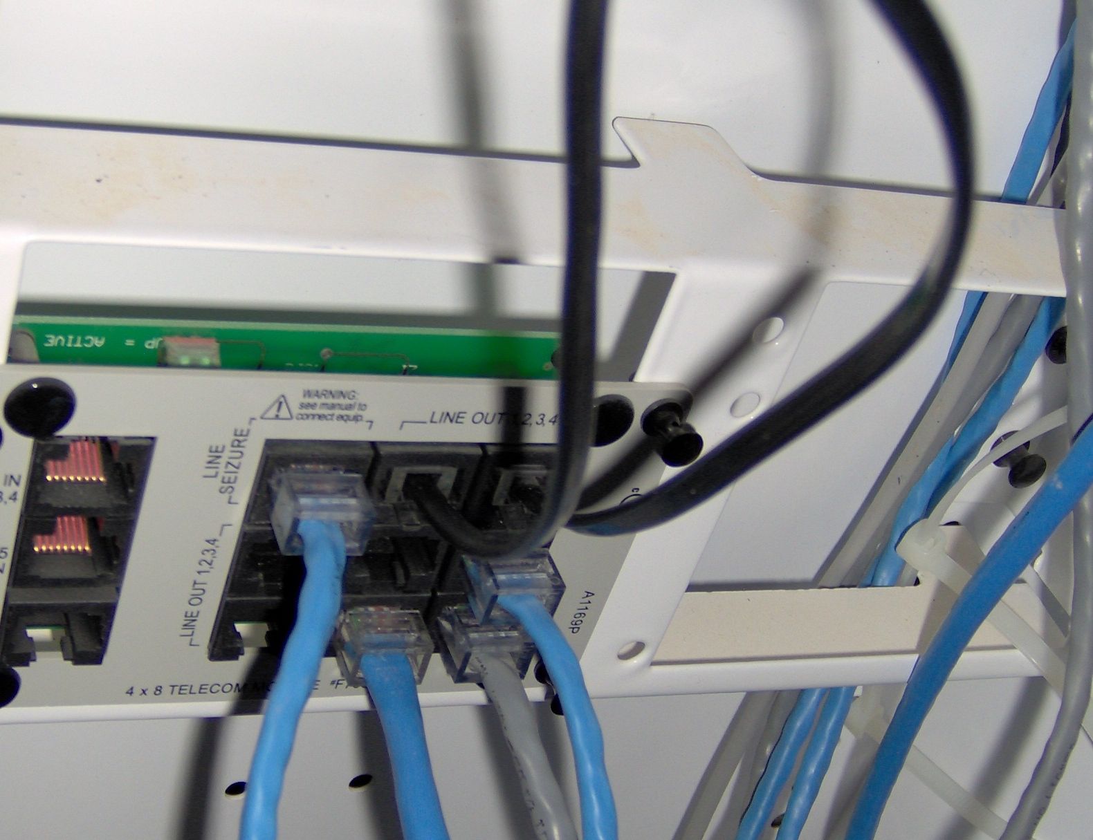 Hack Your House: Run Both Ethernet and Phone Over Existing Cat-5 Cable ...