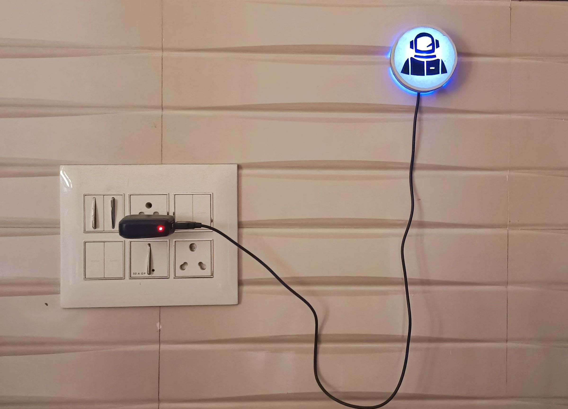 Space Station Overhead Indicator : 6 Steps (with Pictures) - Instructables