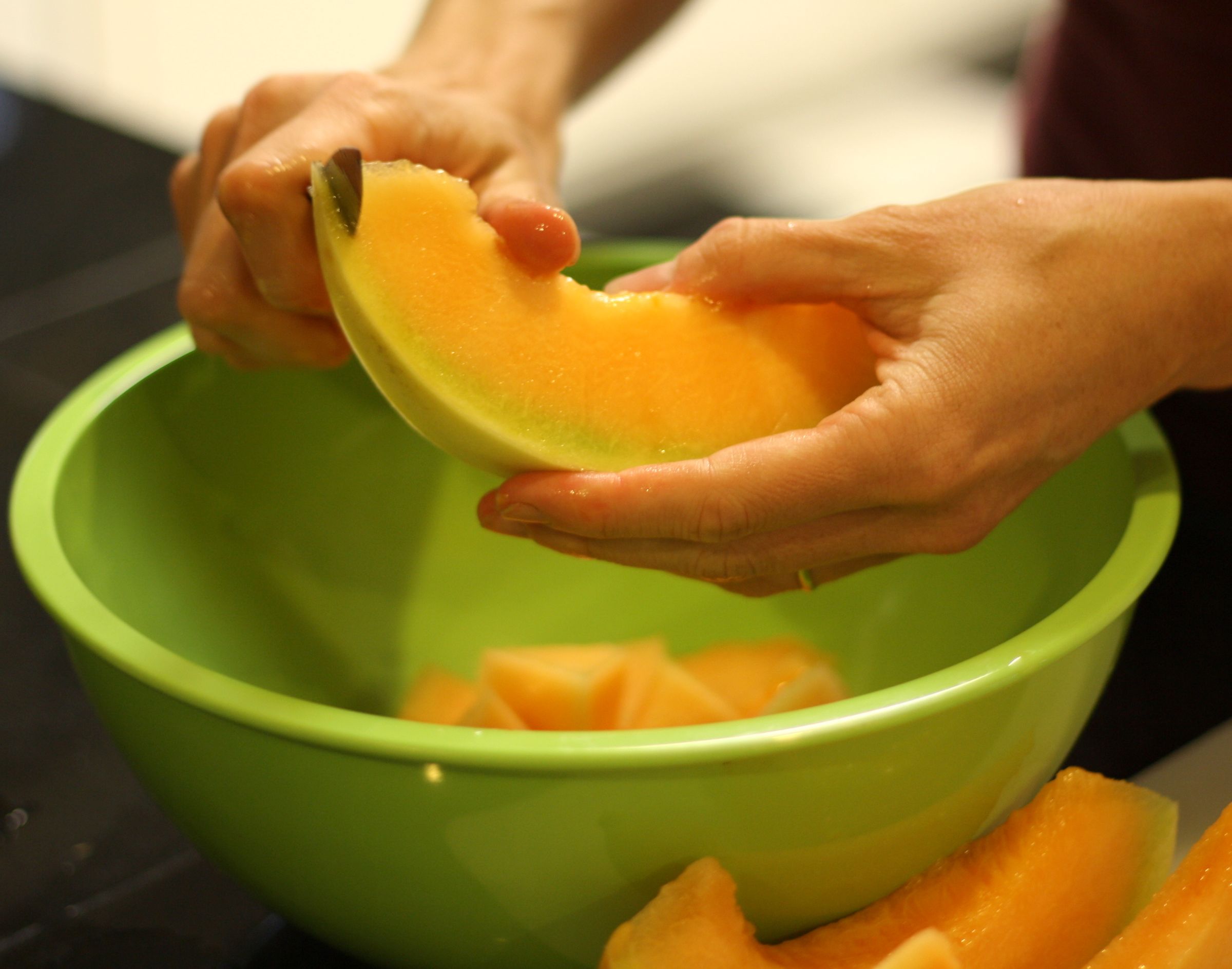 How to Cut a Melon : 7 Steps (with Pictures) - Instructables