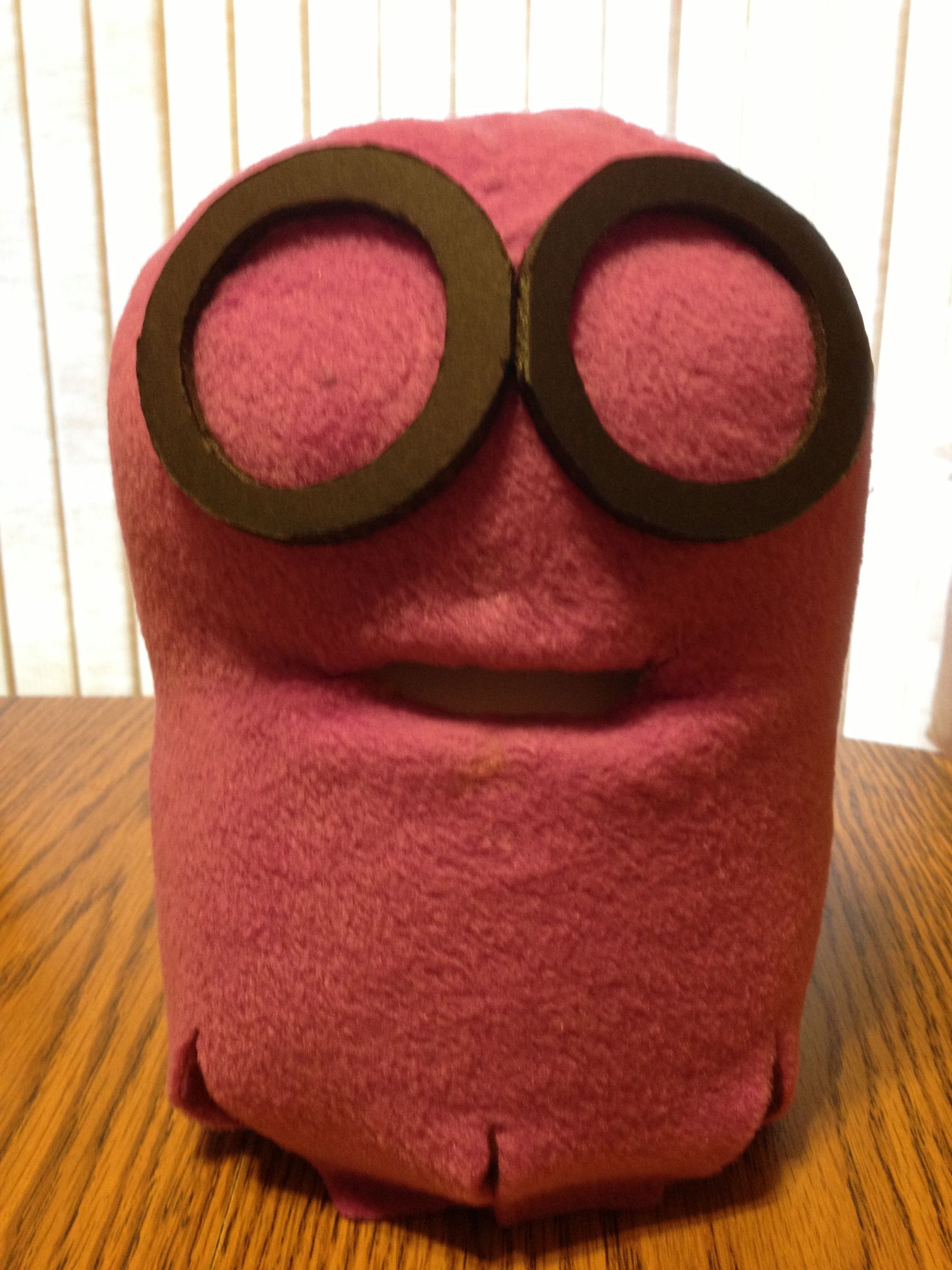 Custom Made Purple Minion Puppet : 14 Steps (with Pictures) - Instructables