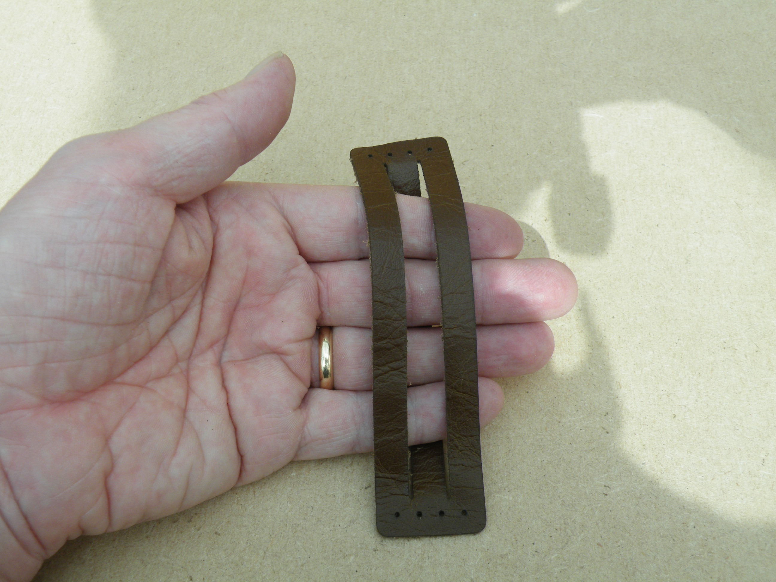 Plaited Leather Woggle : 8 Steps (with Pictures) - Instructables