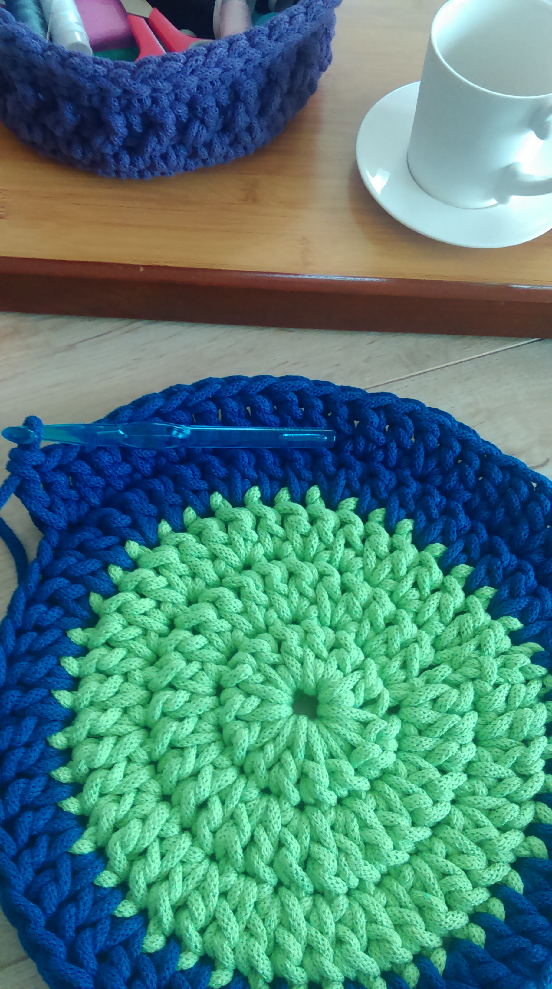 Circular Crochet Rug : 4 Steps (with Pictures) - Instructables
