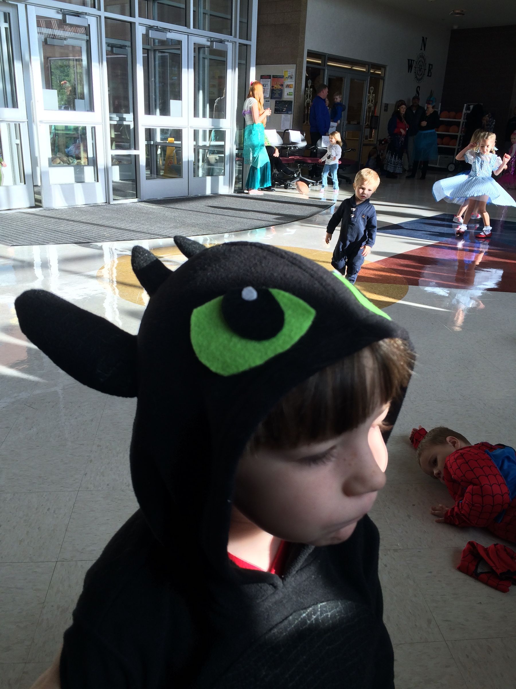 Easy Toothless Costume : 7 Steps (with Pictures) - Instructables