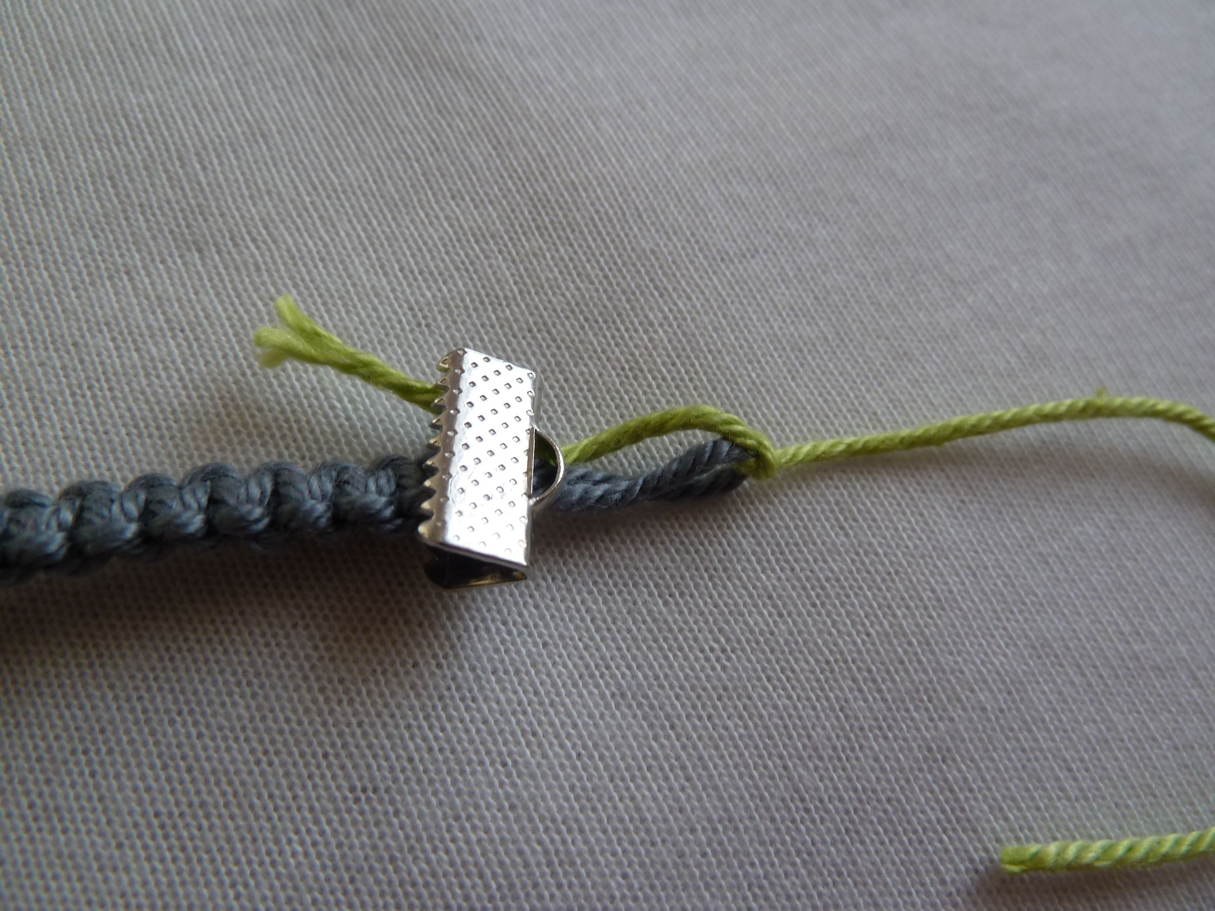 Braided Macrame Bracelet : 14 Steps (with Pictures) - Instructables