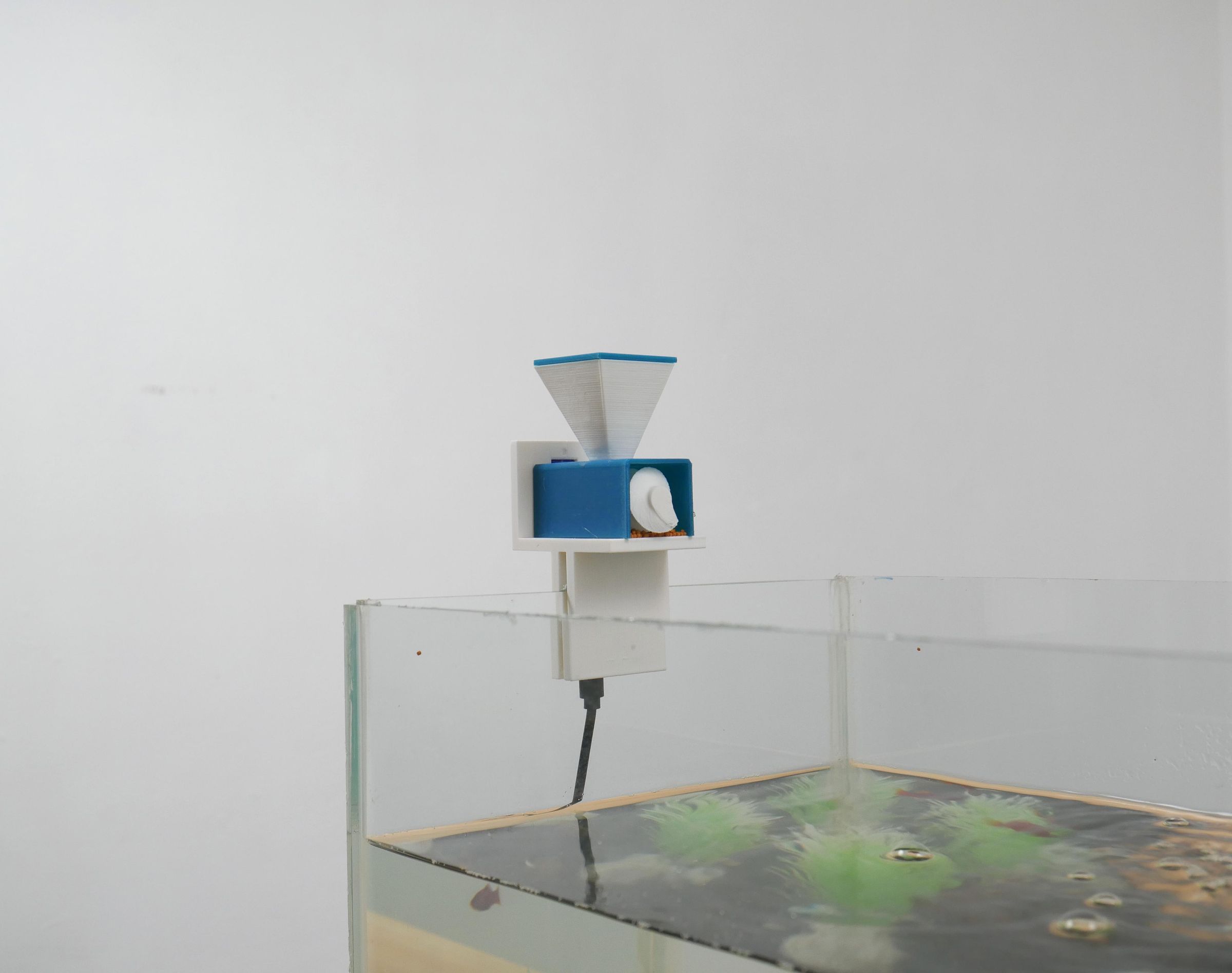 Aquassist : DIY Automatic Fish Feeder With Companion App : 10 Steps ...