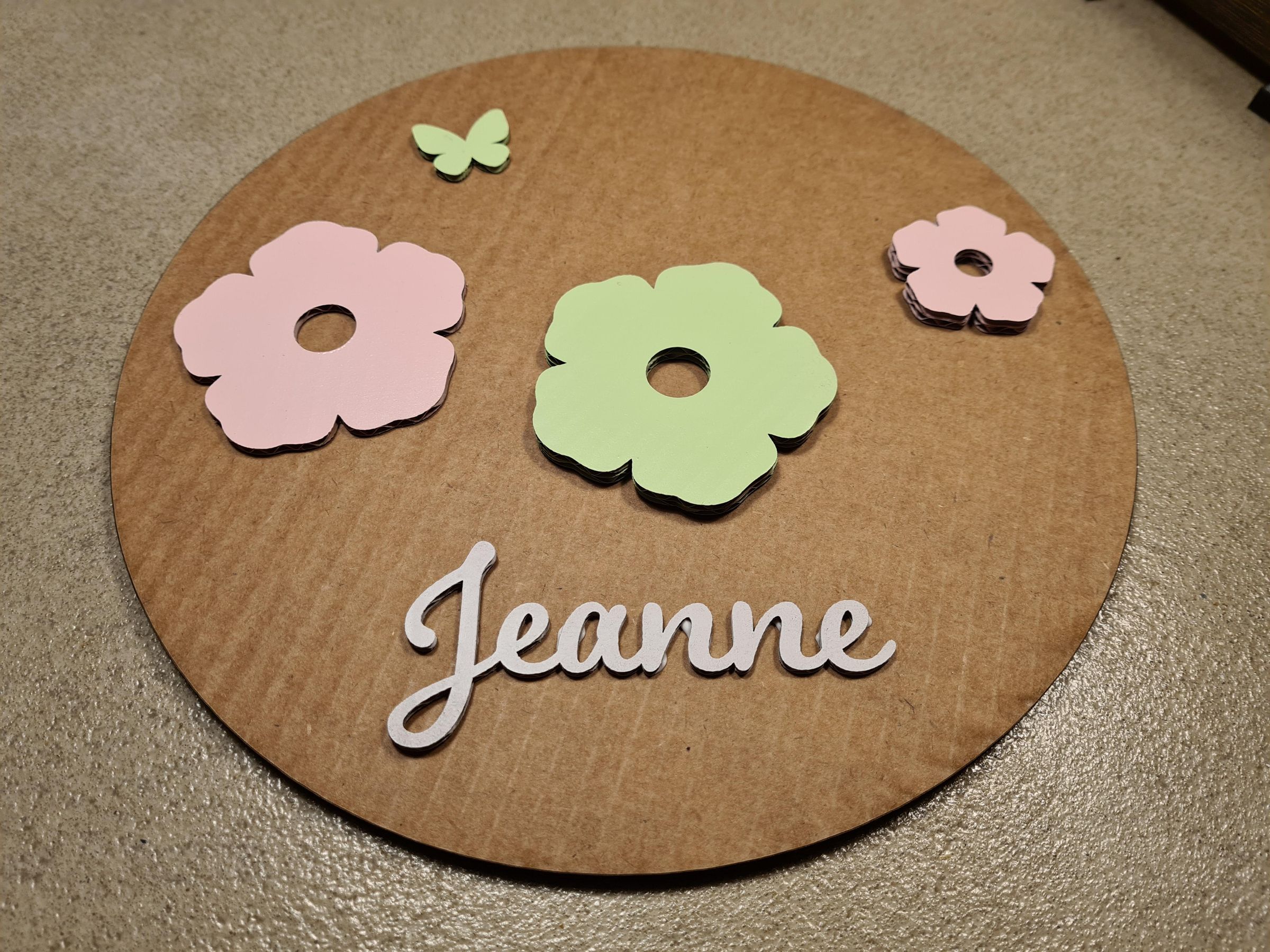 Kid Name Circle Board : 5 Steps (with Pictures) - Instructables