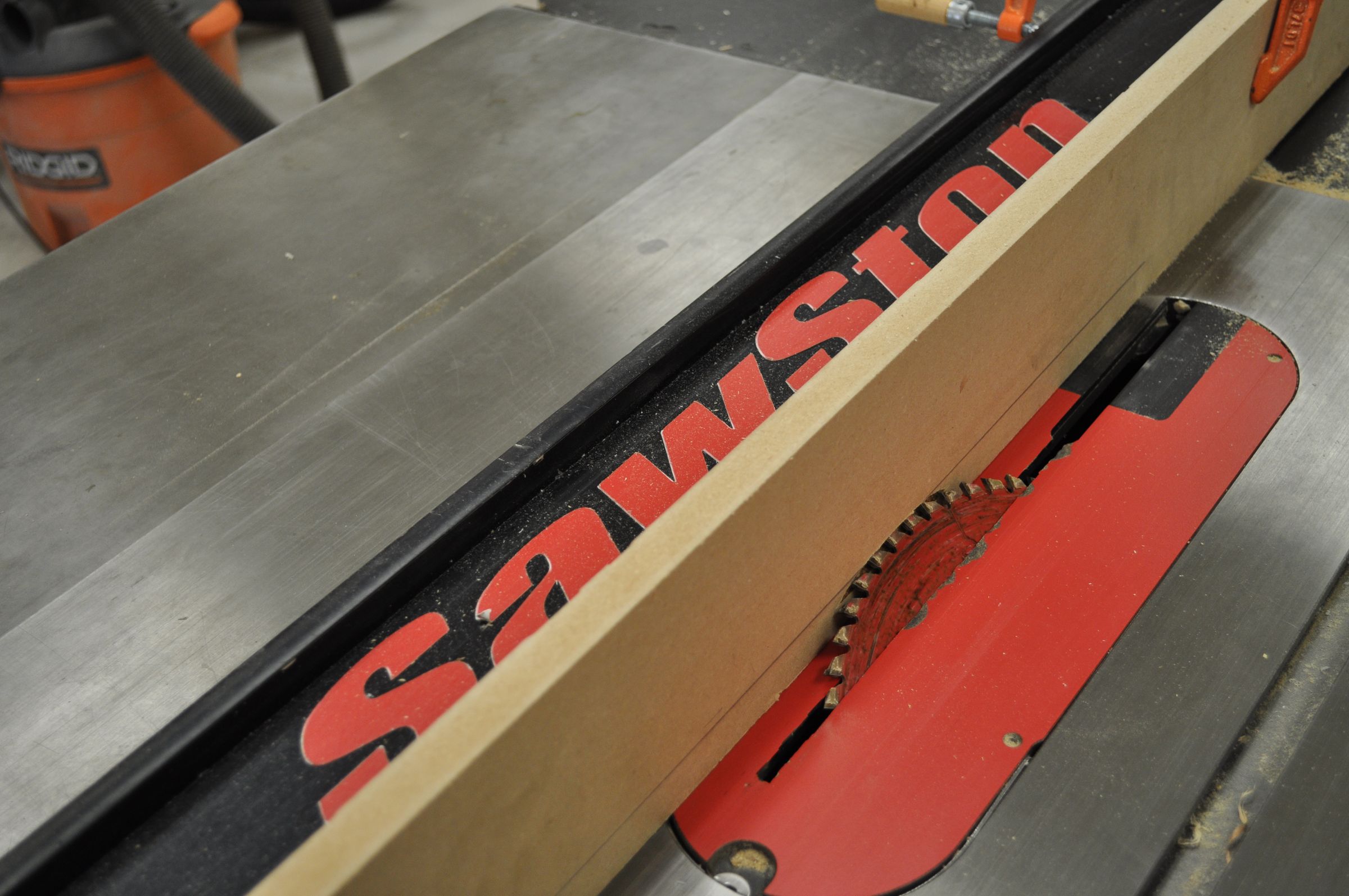 Cutting Precision Miters in Ten Minutes or Less : 4 Steps (with ...