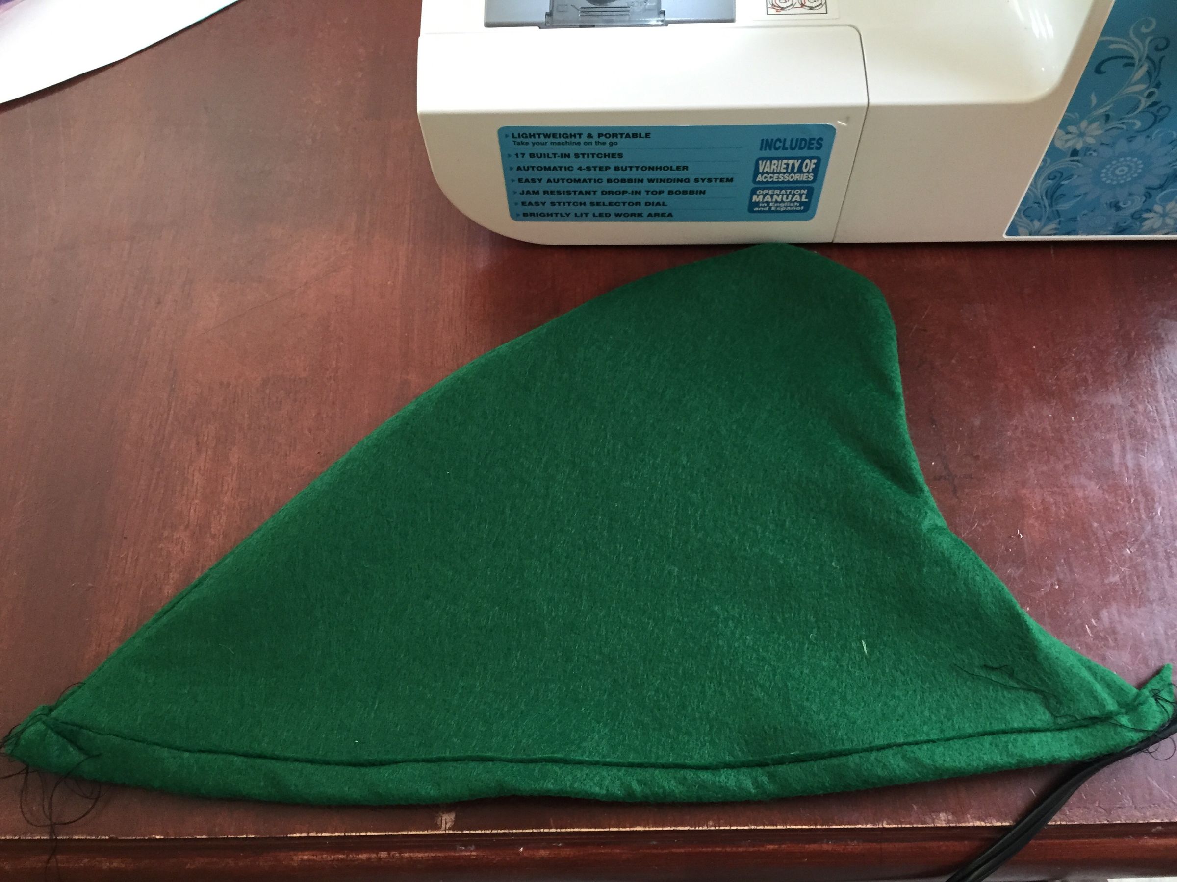 How to Make a Robin Hood Hat : 7 Steps (with Pictures) - Instructables