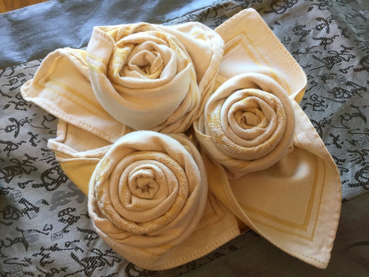 Royal Rose Napkins:Folding Tutorial : 5 Steps (with Pictures ...