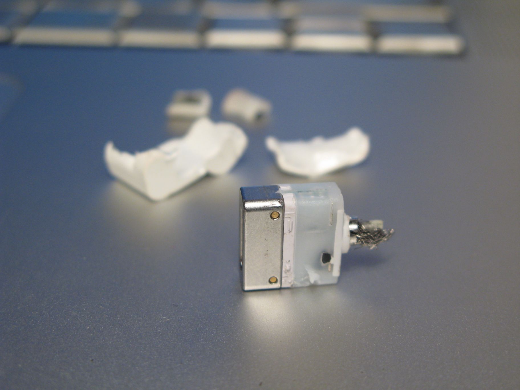 Repair : Apple MacBook MagSafe Charger Power Cord : 5 Steps (with ...