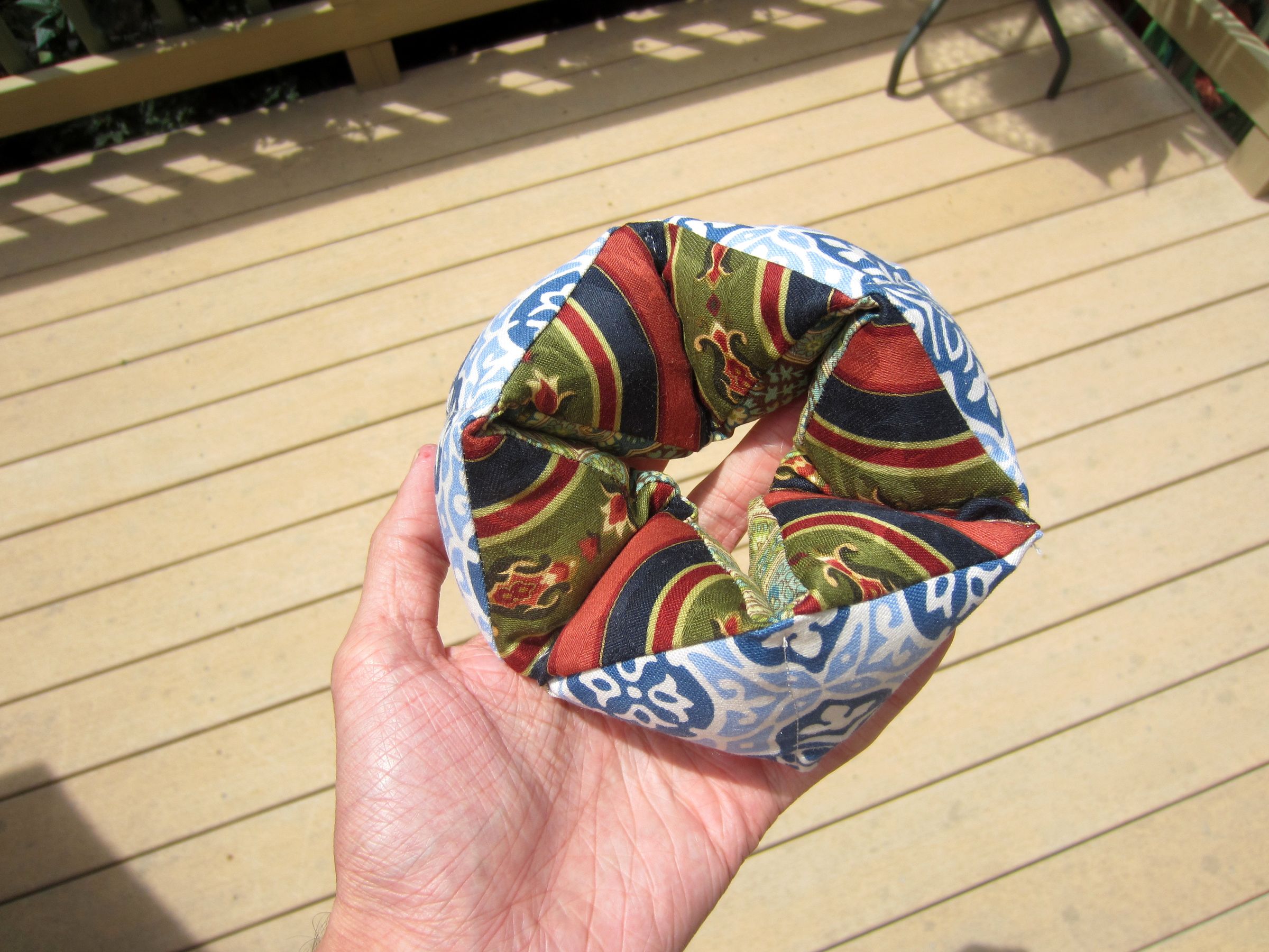 Fabric Rotating Ring Flexagon : 4 Steps (with Pictures) - Instructables