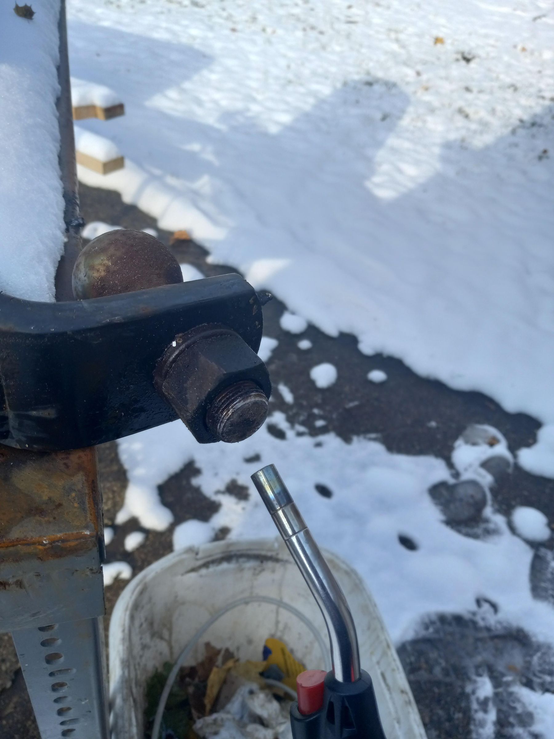 DIY Ball Swivel for Vise/Welding Positioner Out of Reclaimed 2x2 ...