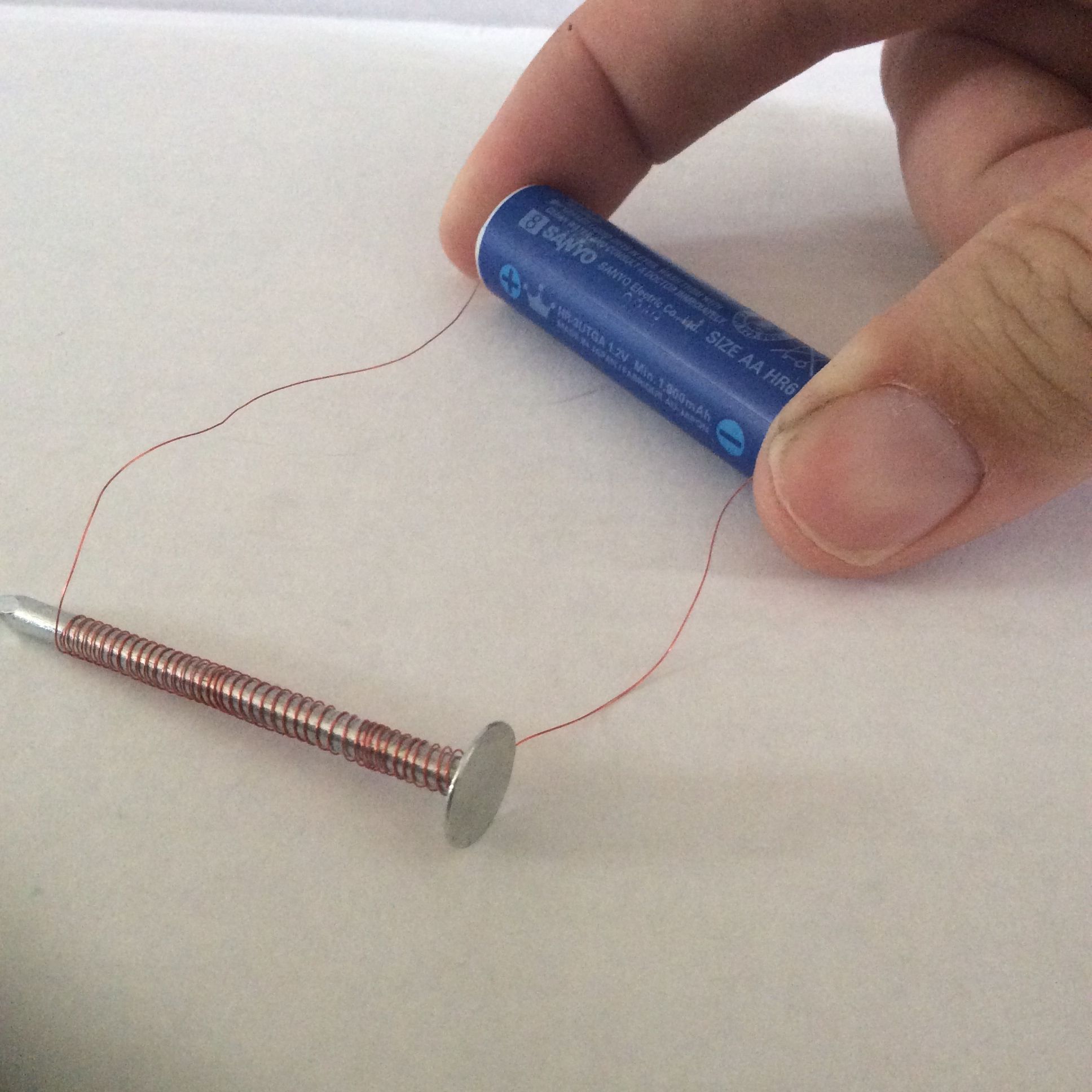 Simple Electromagnet : 6 Steps (with Pictures) - Instructables