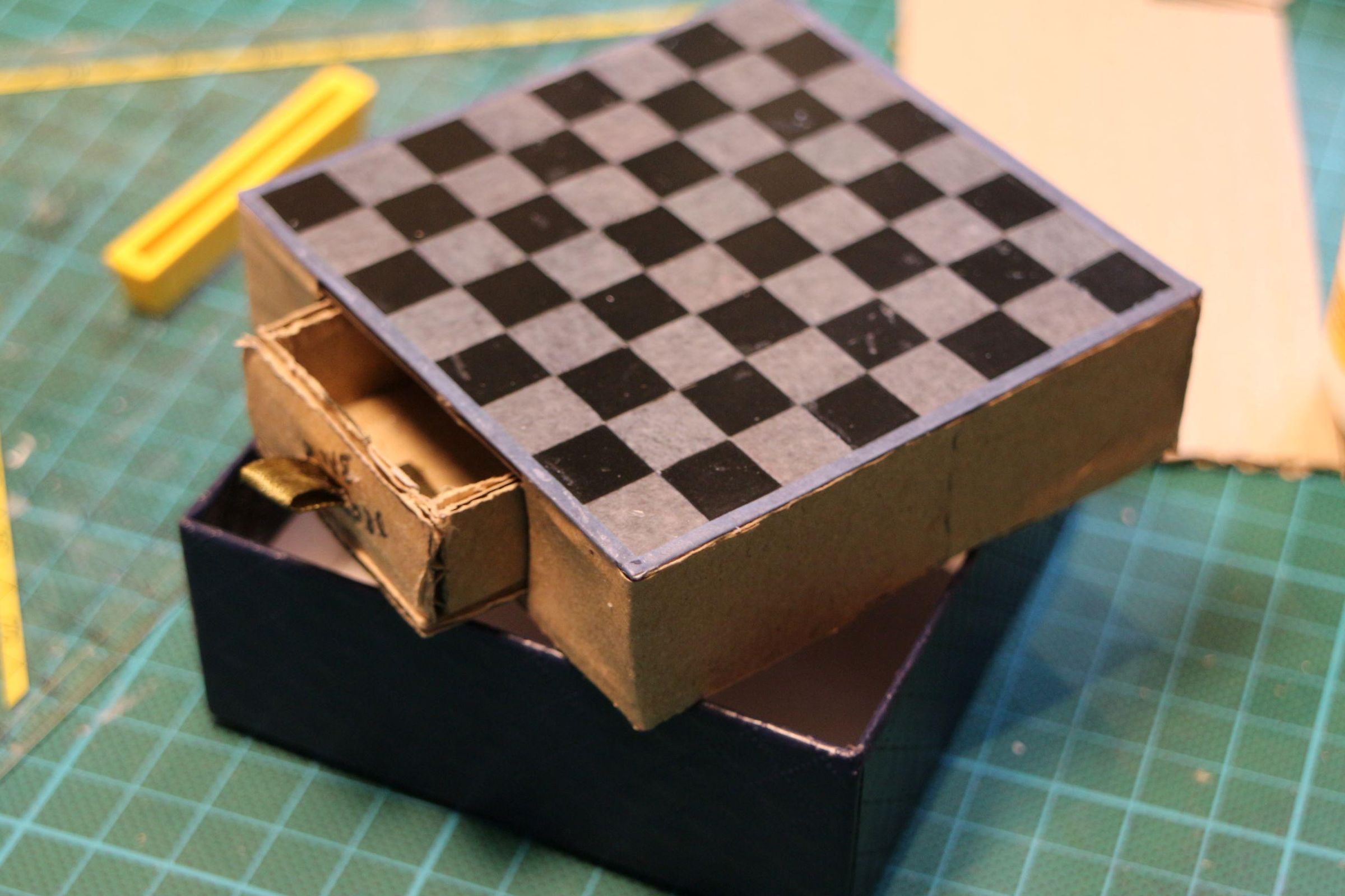 Shark Scale Inspired Portable Miniature Checkers : 10 Steps (with ...