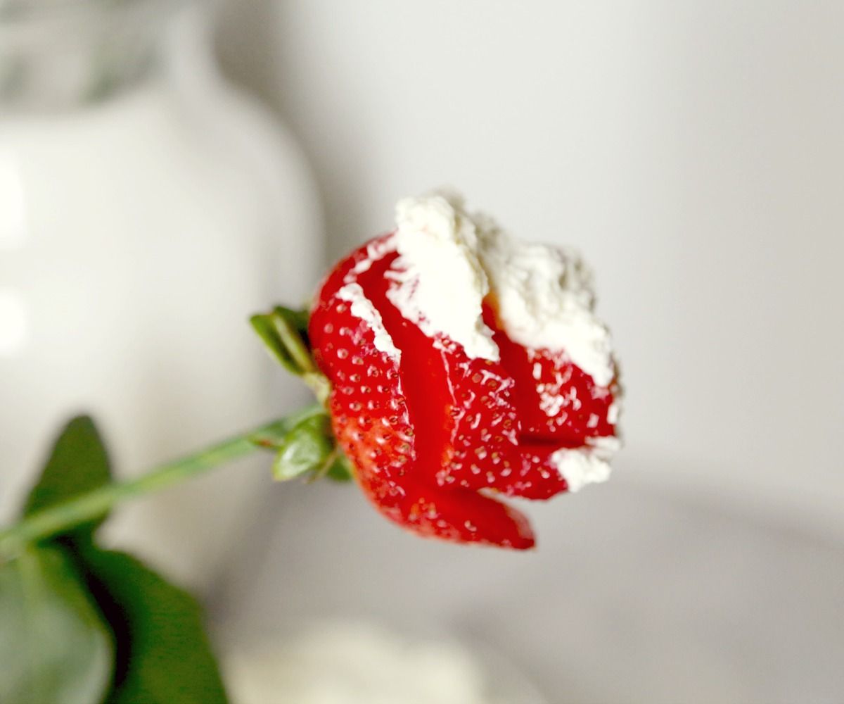 How to Make Strawberry Roses : 7 Steps (with Pictures) - Instructables