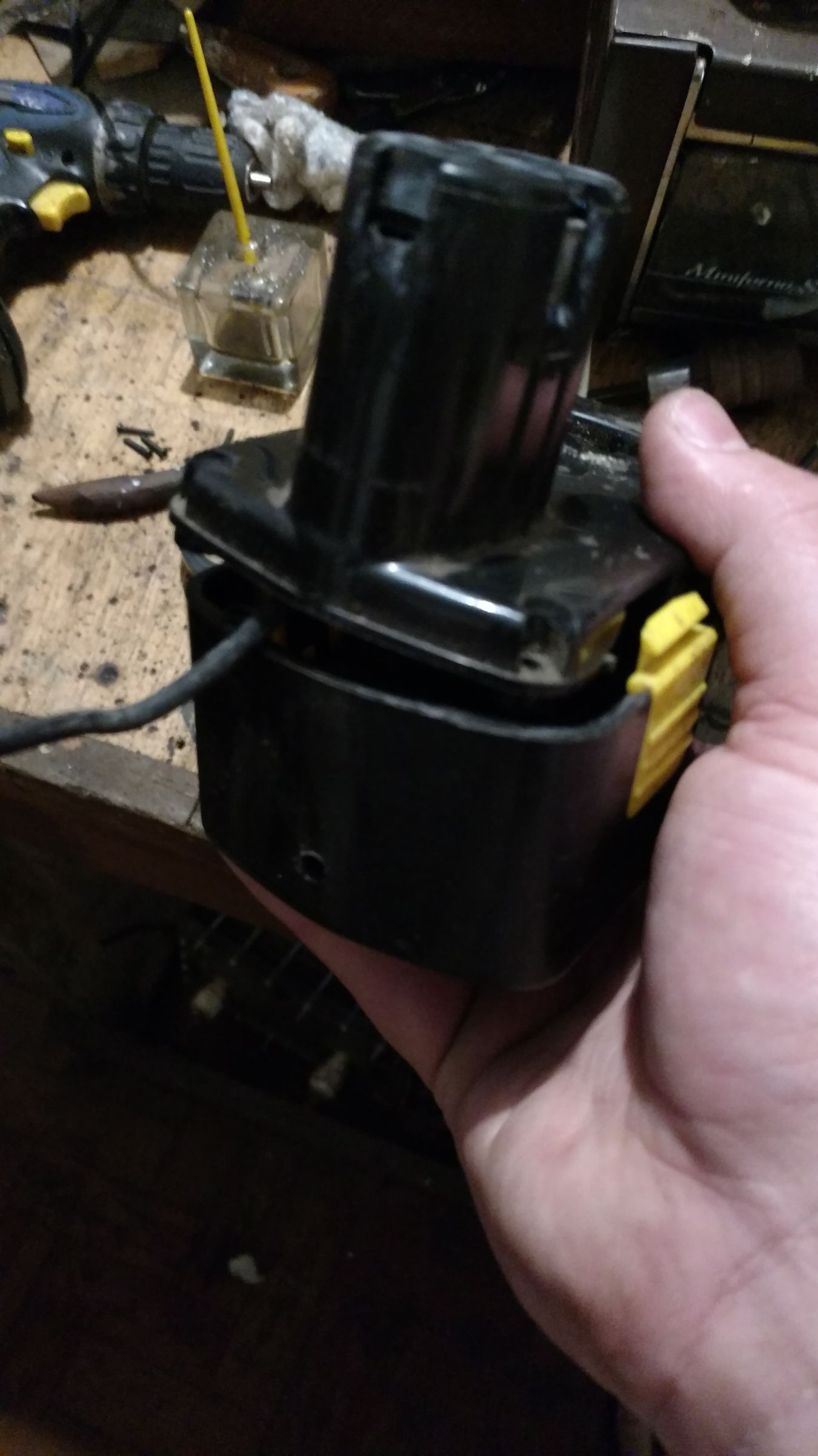 Save Old Cordless Drill With a Old Laptop Power Supply : 9 Steps (with ...