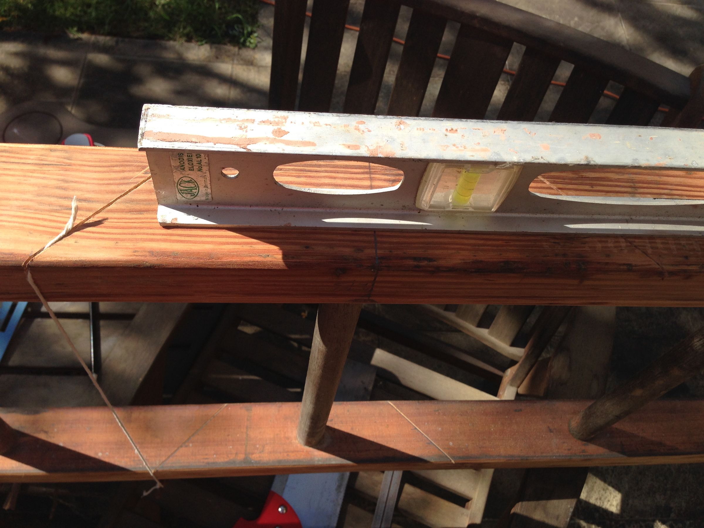 Wall-mounted Horizontal Ladder Shelf : 11 Steps (with Pictures ...