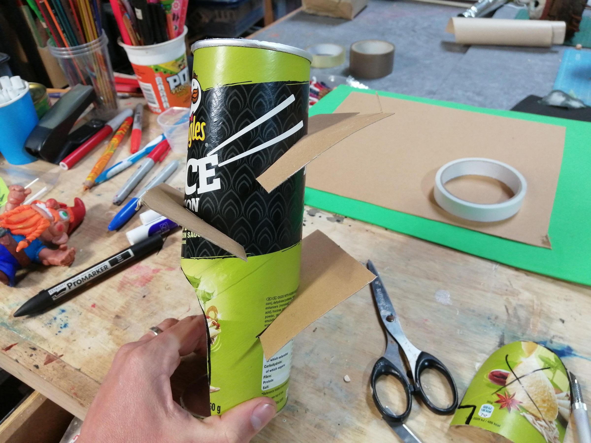 Pringles Tube Dice Tower : 9 Steps (with Pictures) - Instructables