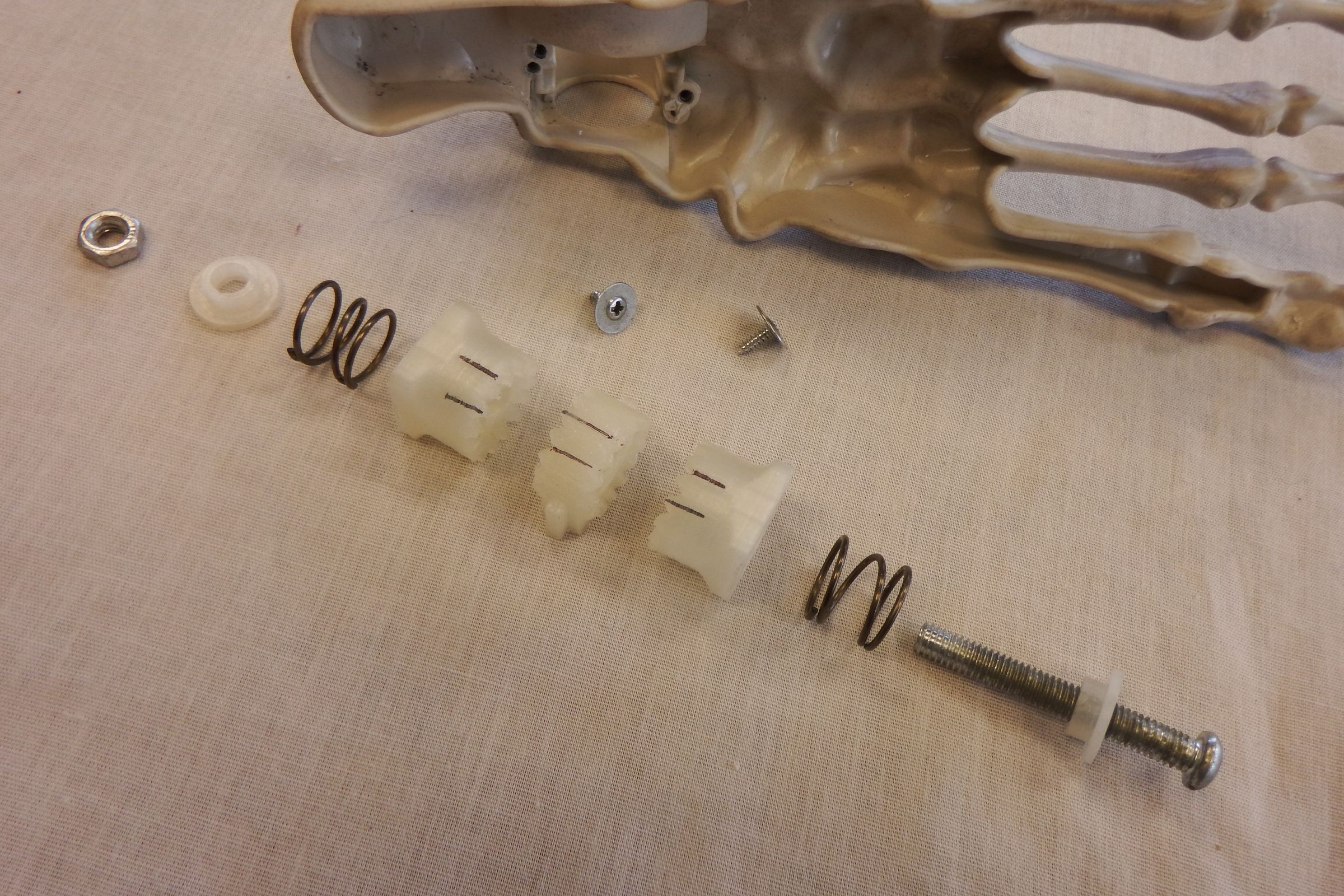 Hack and Repair Plastic Halloween Skeletons : 9 Steps - Instructables