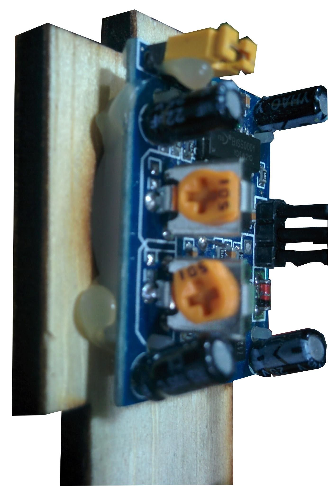 How to Build an IoT Based Smart Aquaponics Educational Garden : 45 ...