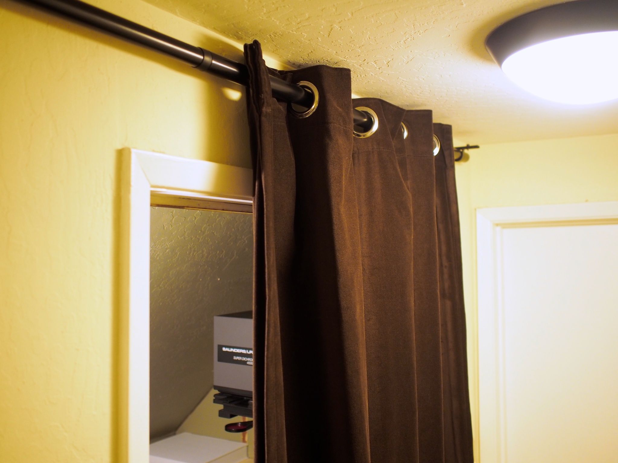 Home Darkroom Design for Small Spaces : 7 Steps (with Pictures ...