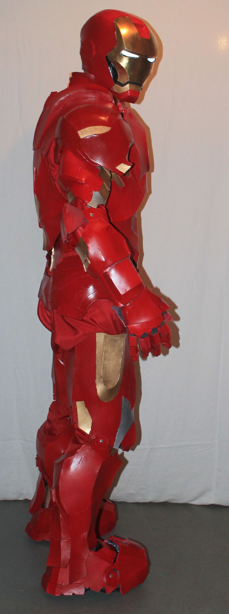 IRON MAN Costume : 7 Steps (with Pictures) - Instructables