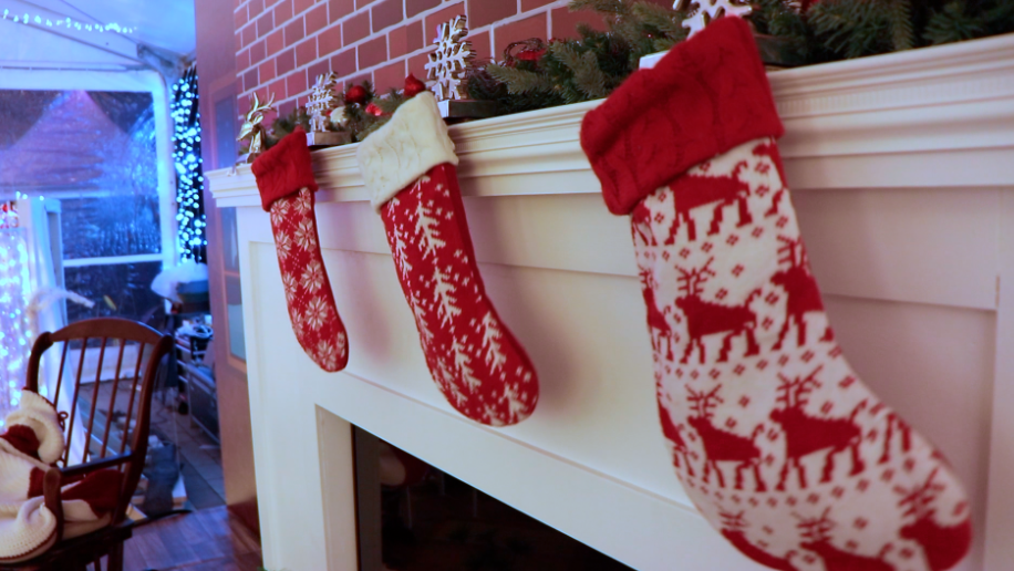 Motorized Swinging Christmas Stockings : 4 Steps (with Pictures ...
