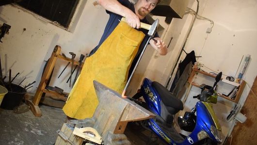 Motorcycle Skateboard Rack : 8 Steps (with Pictures) - Instructables