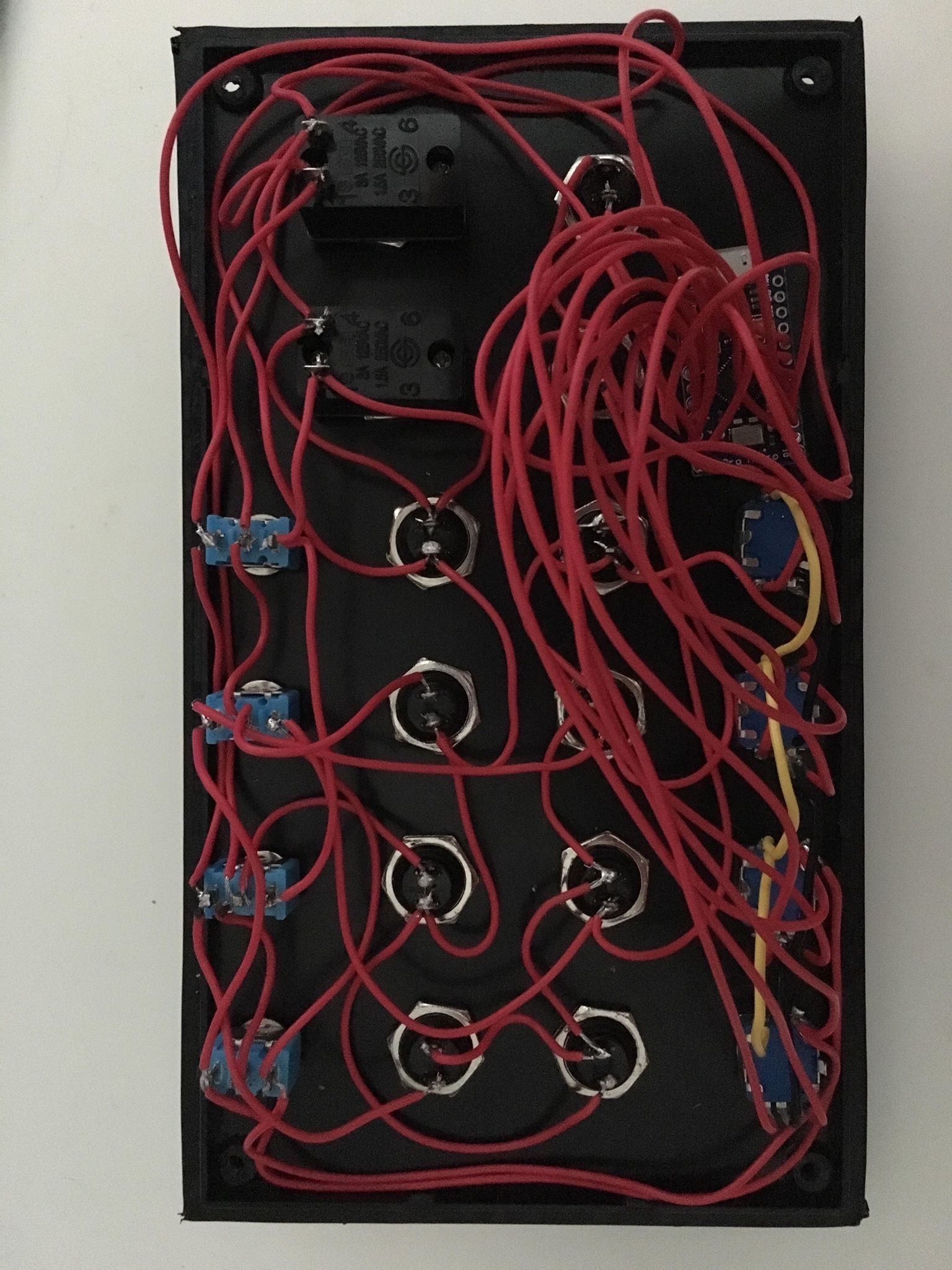 Sim Racing Button Box : 8 Steps - Instructables