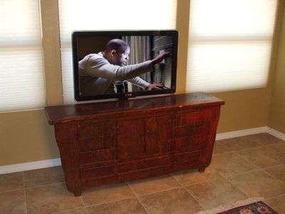 Disappearing TV With Pop Up TV Lift Mounted Behind Furniture : 8 Steps ...