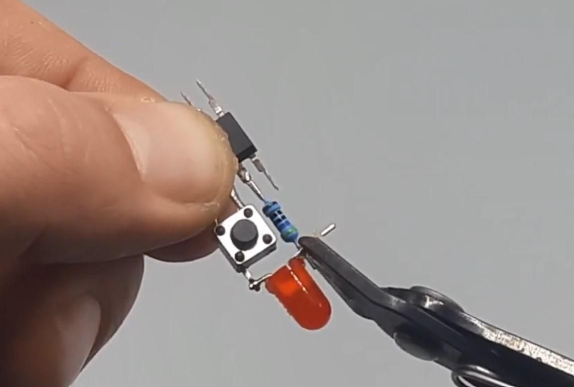 Simple Click on Click Off Circuit : 6 Steps (with Pictures) - Instructables