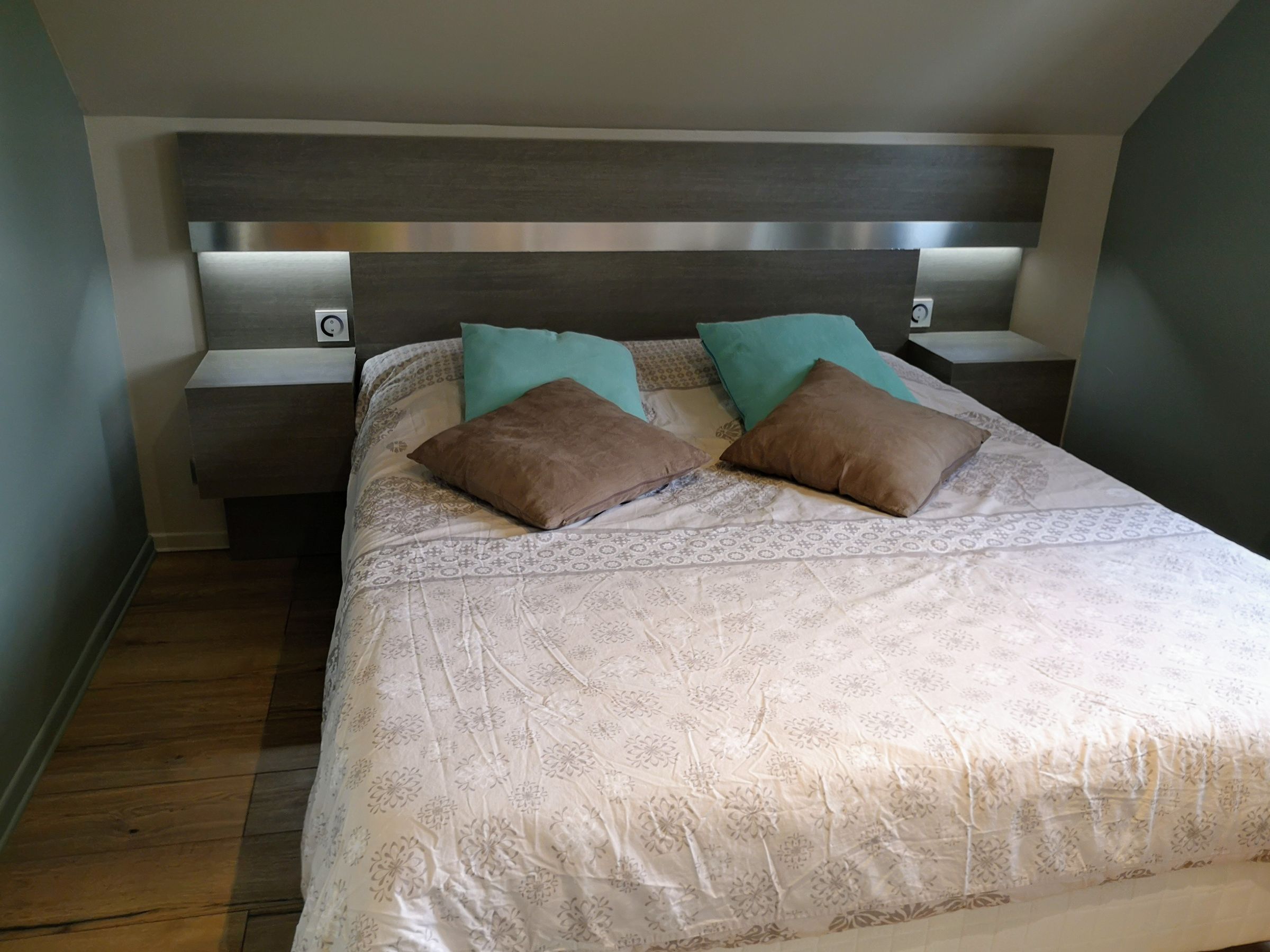 Headboard With Integrated Bedside Tables and Lighting : 14 Steps (with ...