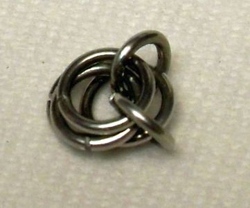 Mail Man Charm (chain Maille) : 4 Steps (with Pictures) - Instructables